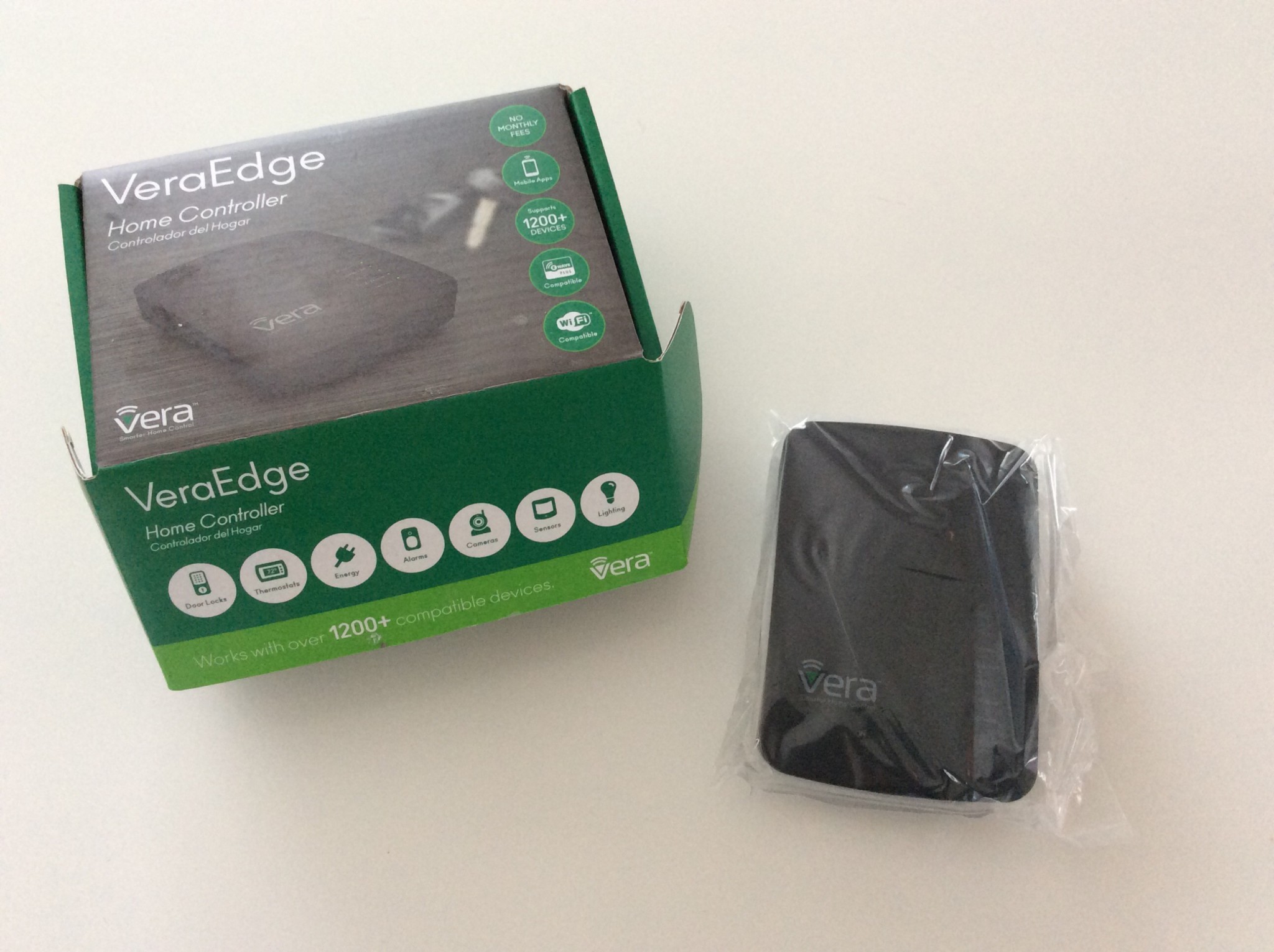 Vera Edge zwave-kontroller | Byggahus.se