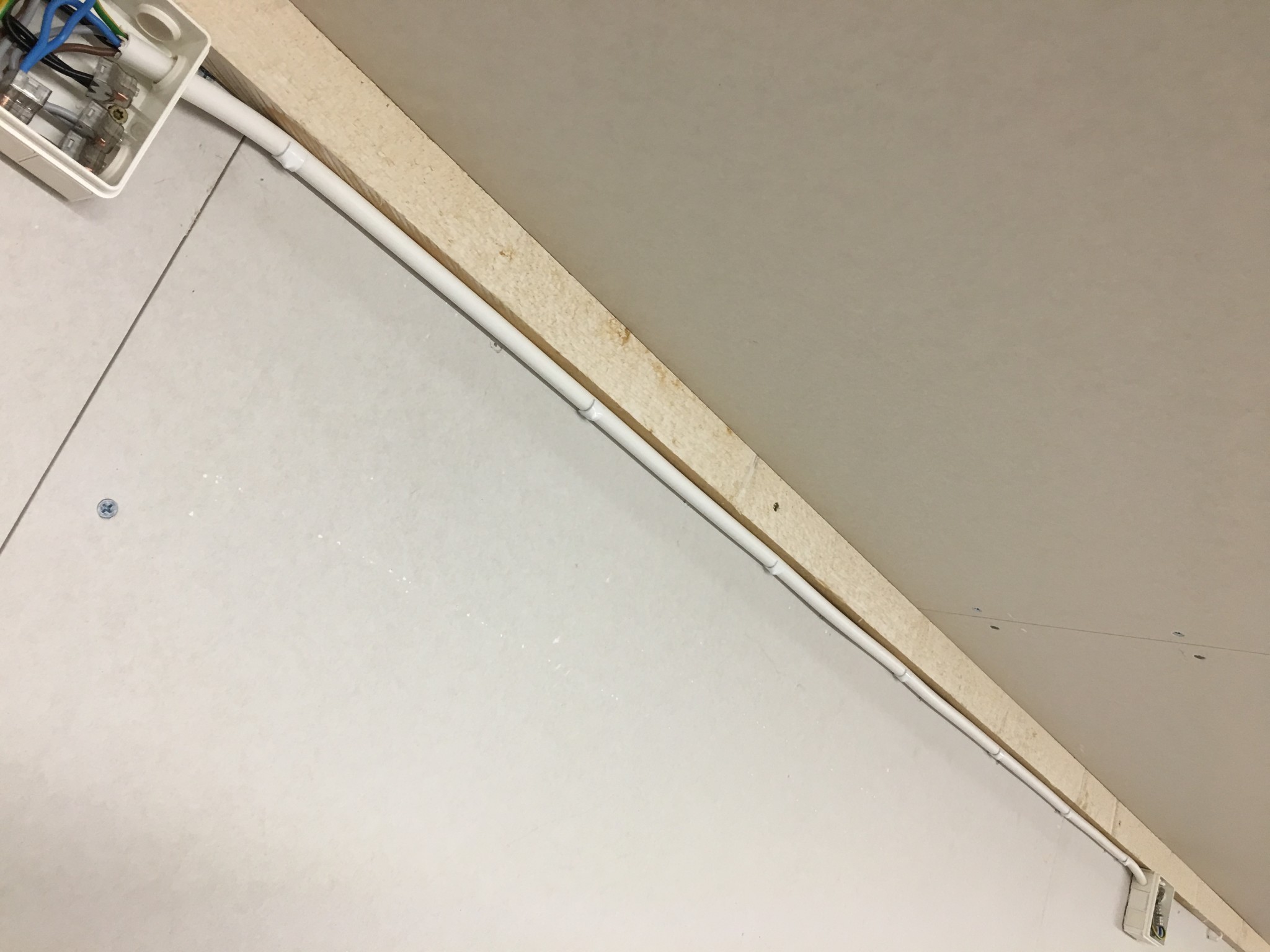 Enkel elritning till garaget, tankar på det? | Byggahus.se