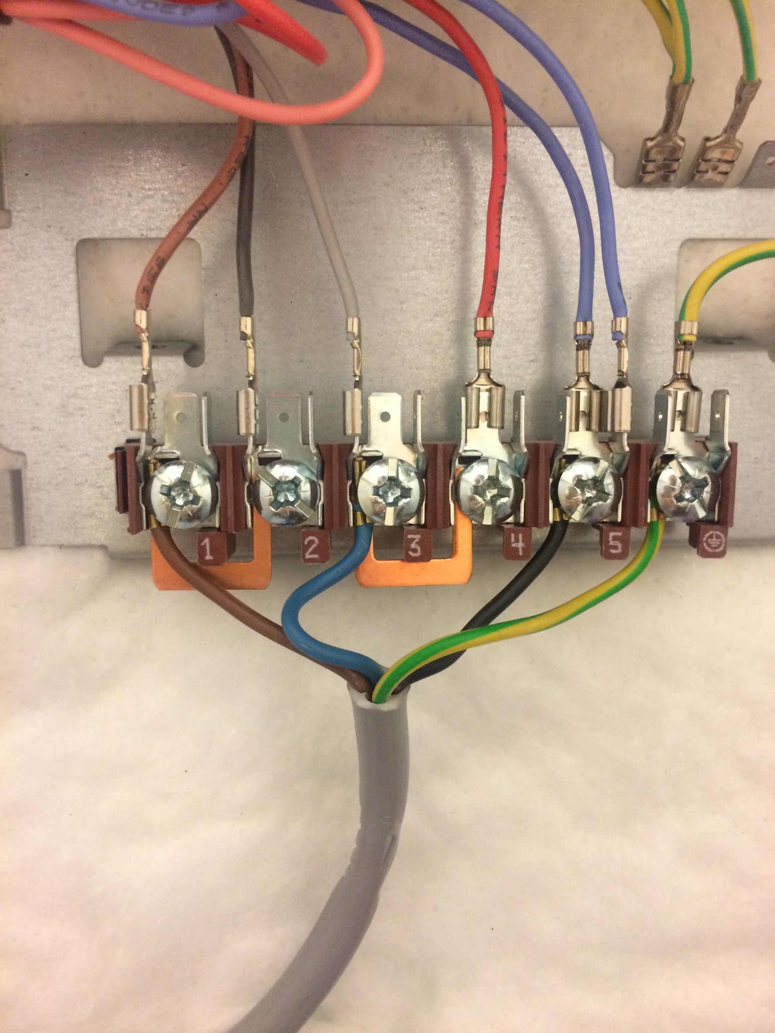 Fast installation av 400v spis | Byggahus.se