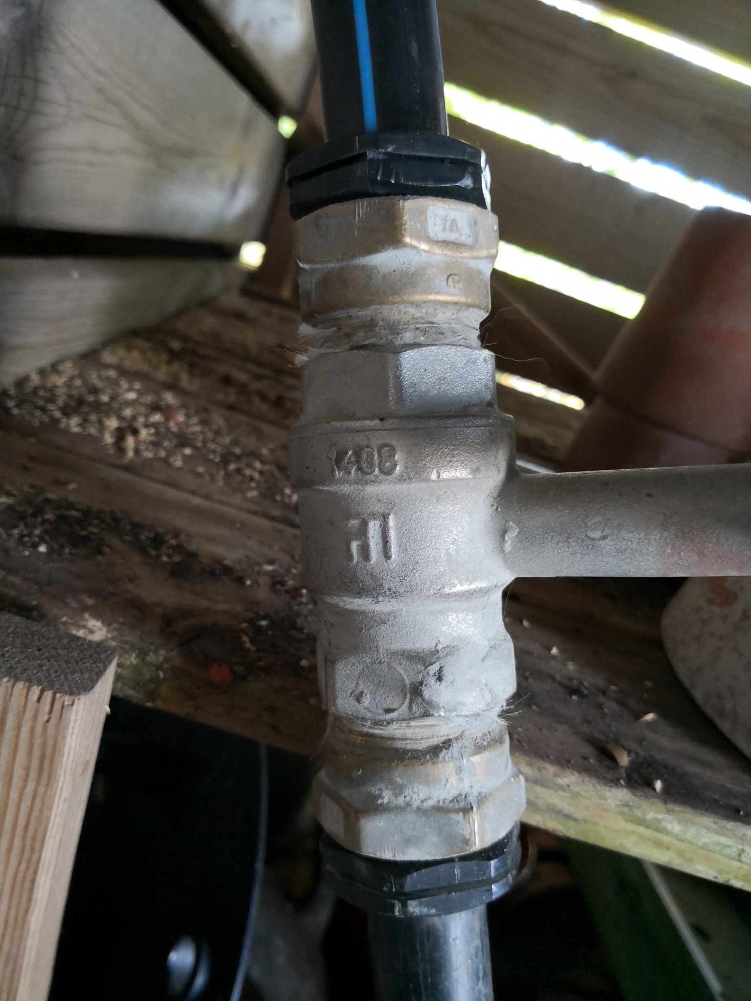 Kulventil för PEM-slang? | Byggahus.se