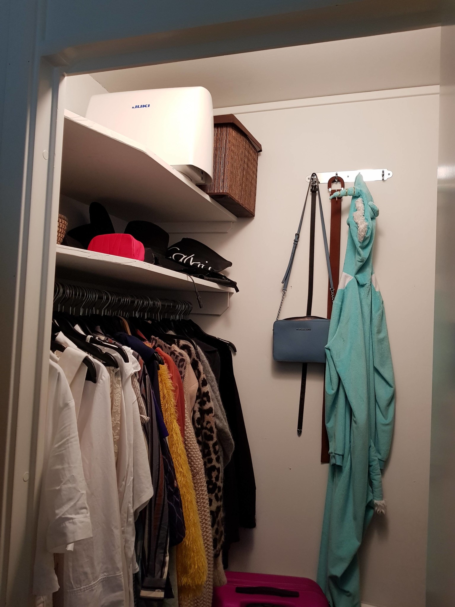 Bygga om liten walk-in closet | Byggahus.se