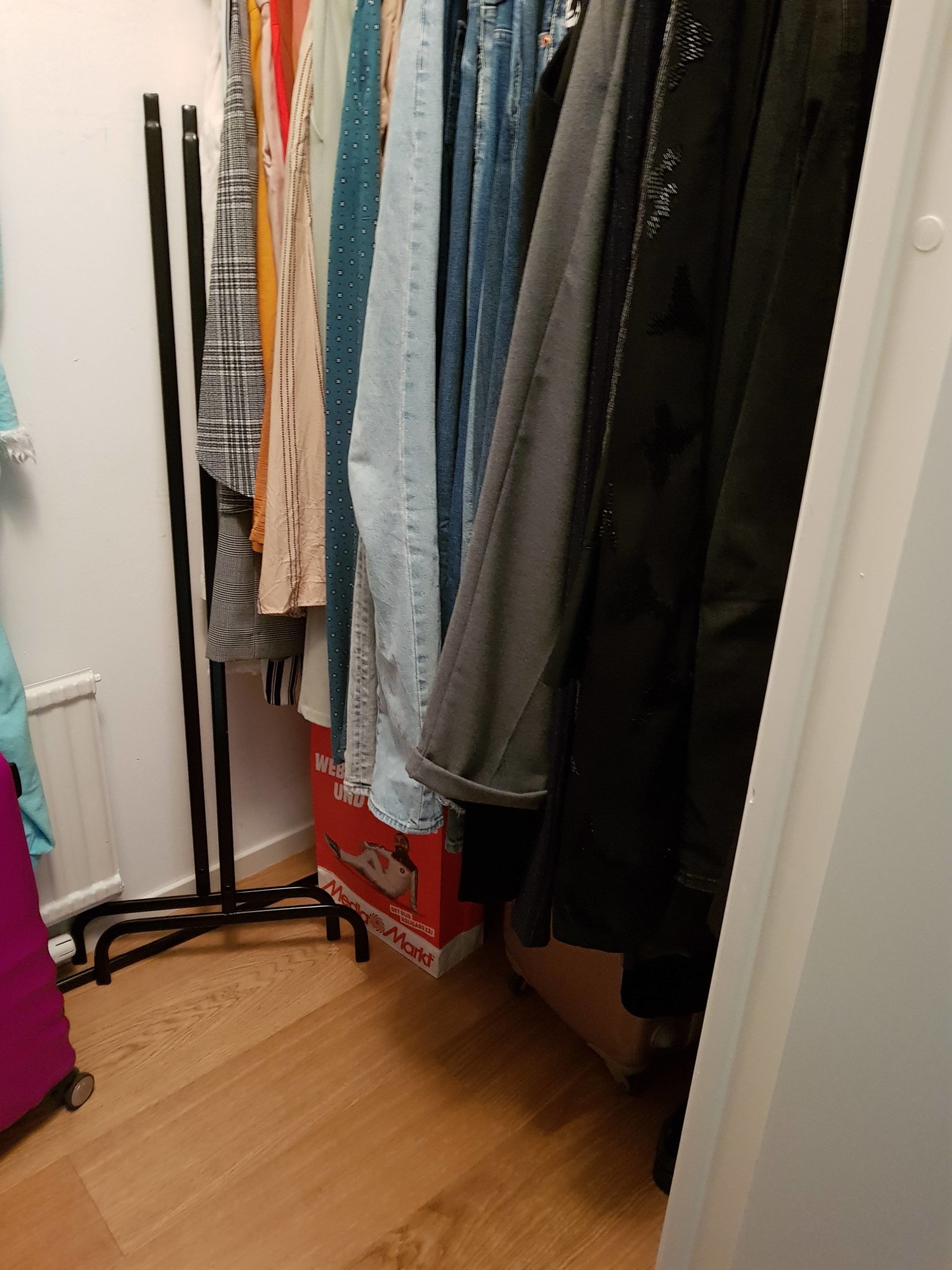 Bygga om liten walk-in closet | Byggahus.se