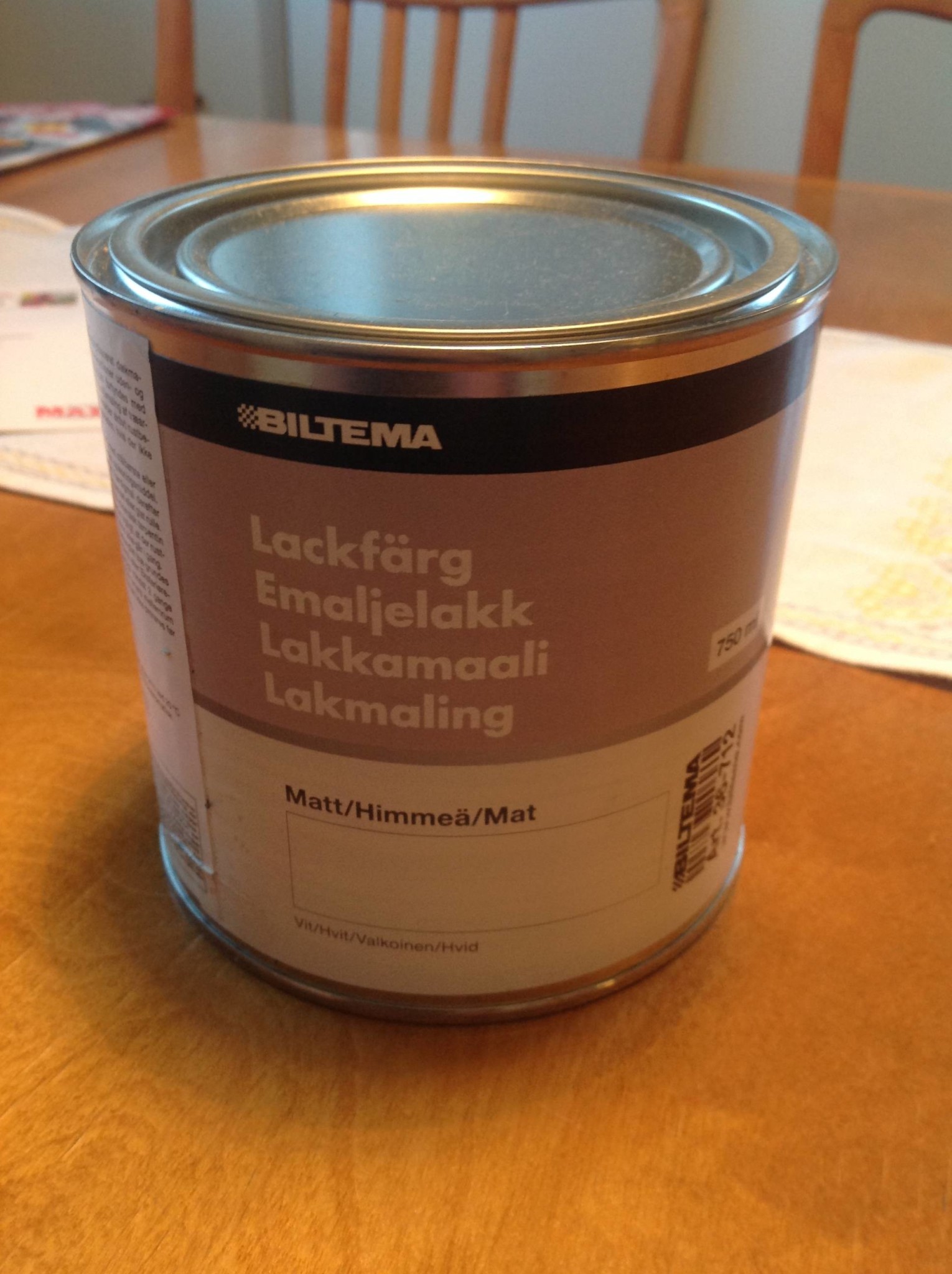 Lösningsmedels baserad lackfärg. | Byggahus.se