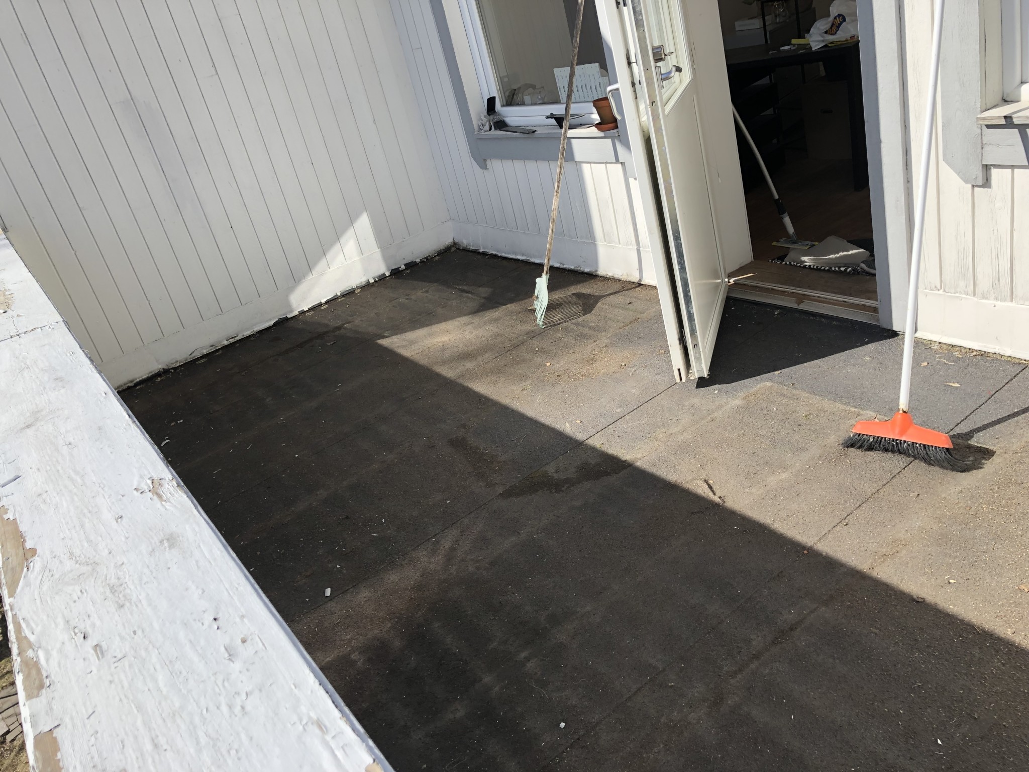 Altangolv på balkong | Byggahus.se