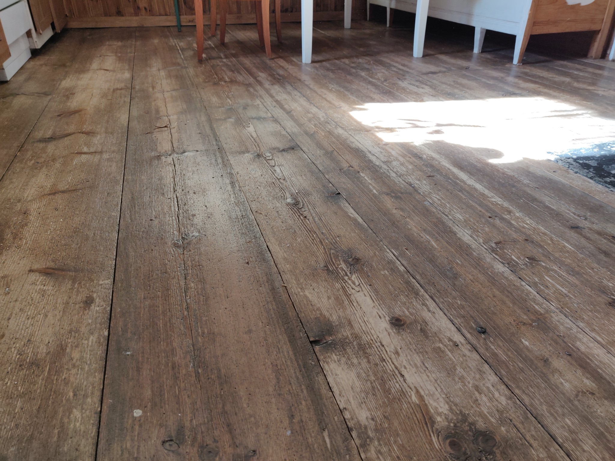 Renovera gammalt massivt trägolv(1890-tal) - Slipa, Skura, Olja ...