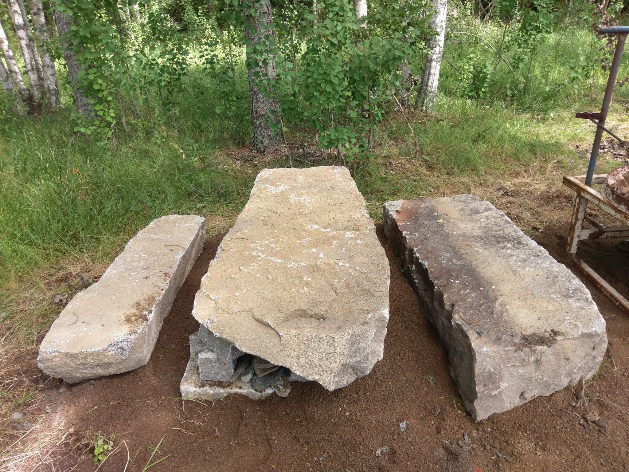 Grillplats av stenblock (bilder) | Byggahus.se