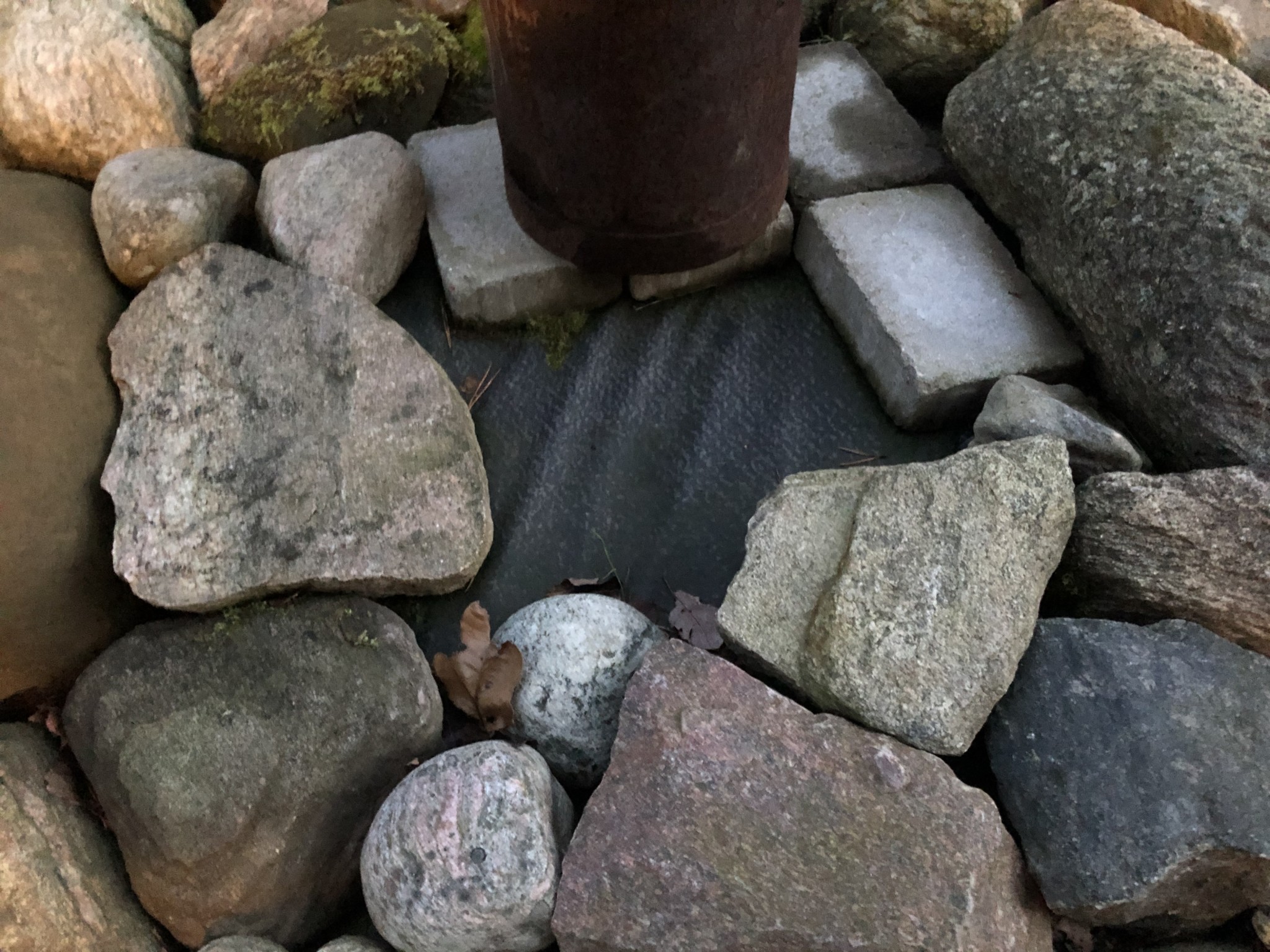 Fråga om Markduk med sten | Byggahus.se