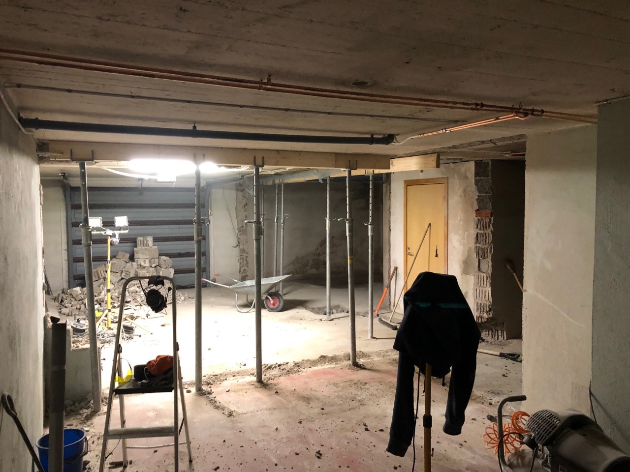 Källar/Garage-projekt öppen planlösning. Heb balk 180mm | Byggahus.se