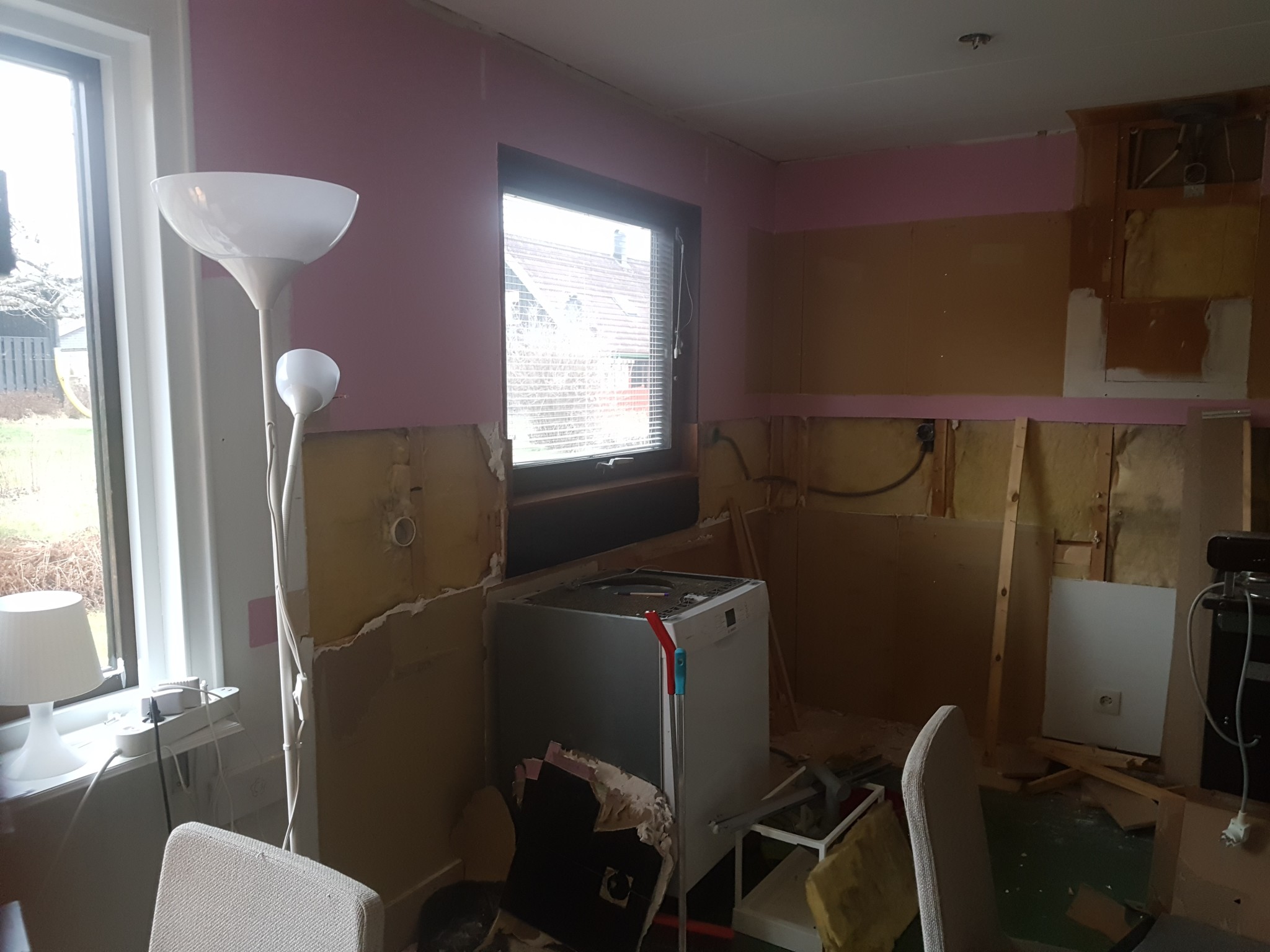 Sågat bort gips i yttervägg | Byggahus.se