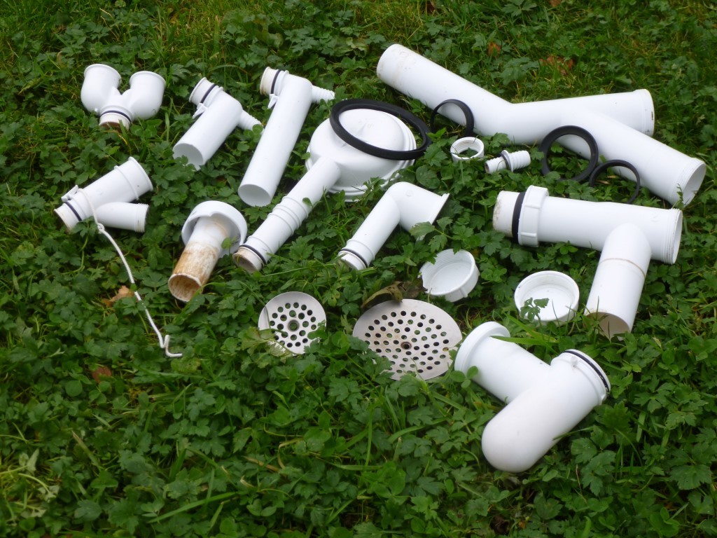 Rör till vask för lite äldre avlopp | Byggahus.se