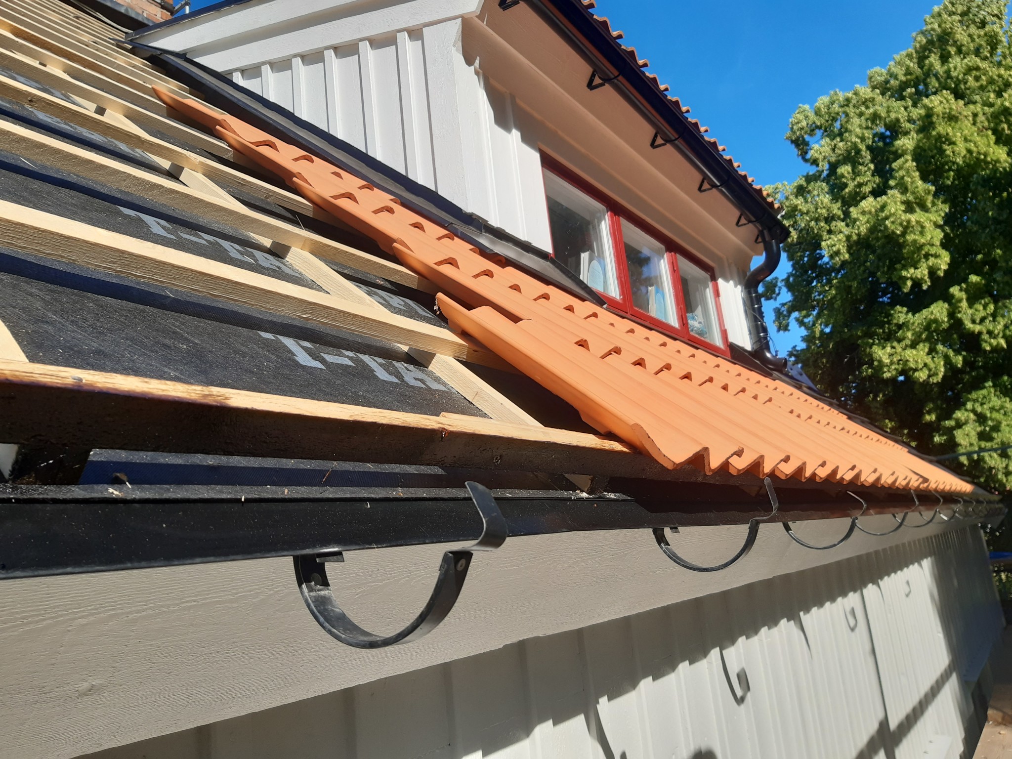 Läkt vid takfot - känns märkligt | Byggahus.se