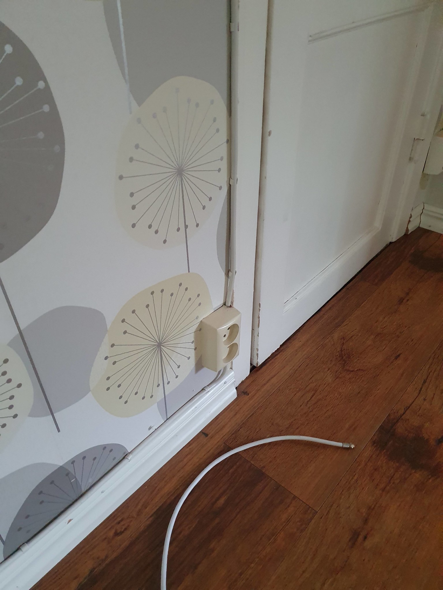 Panel mot el inomhus | Byggahus.se