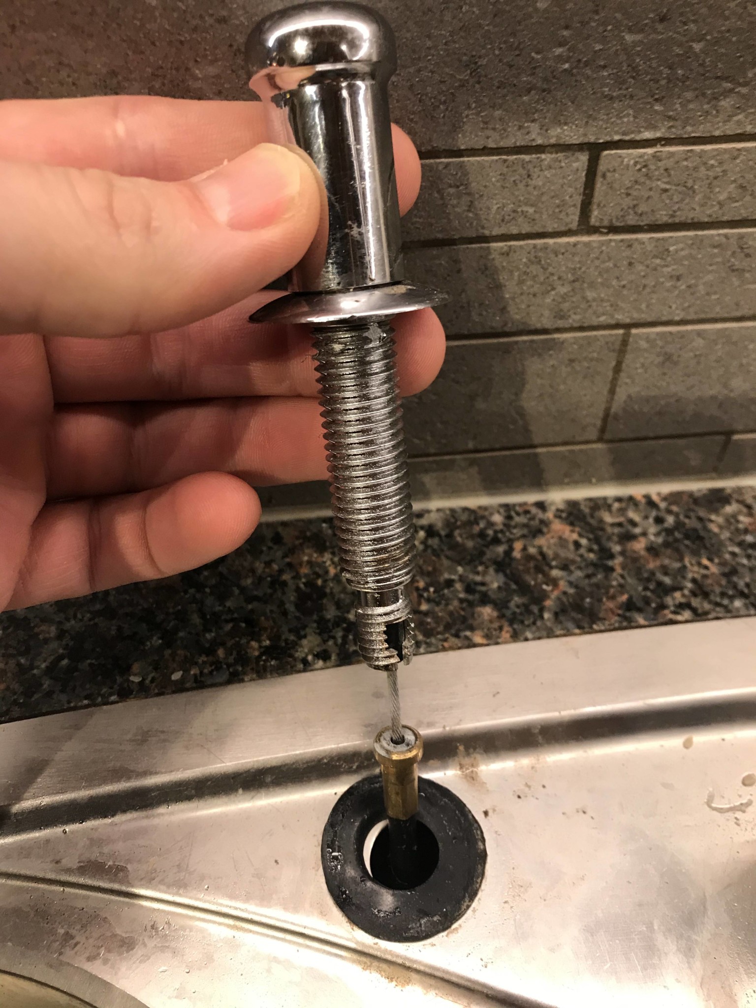 Hur lossa vajer till lyftventil? | Byggahus.se