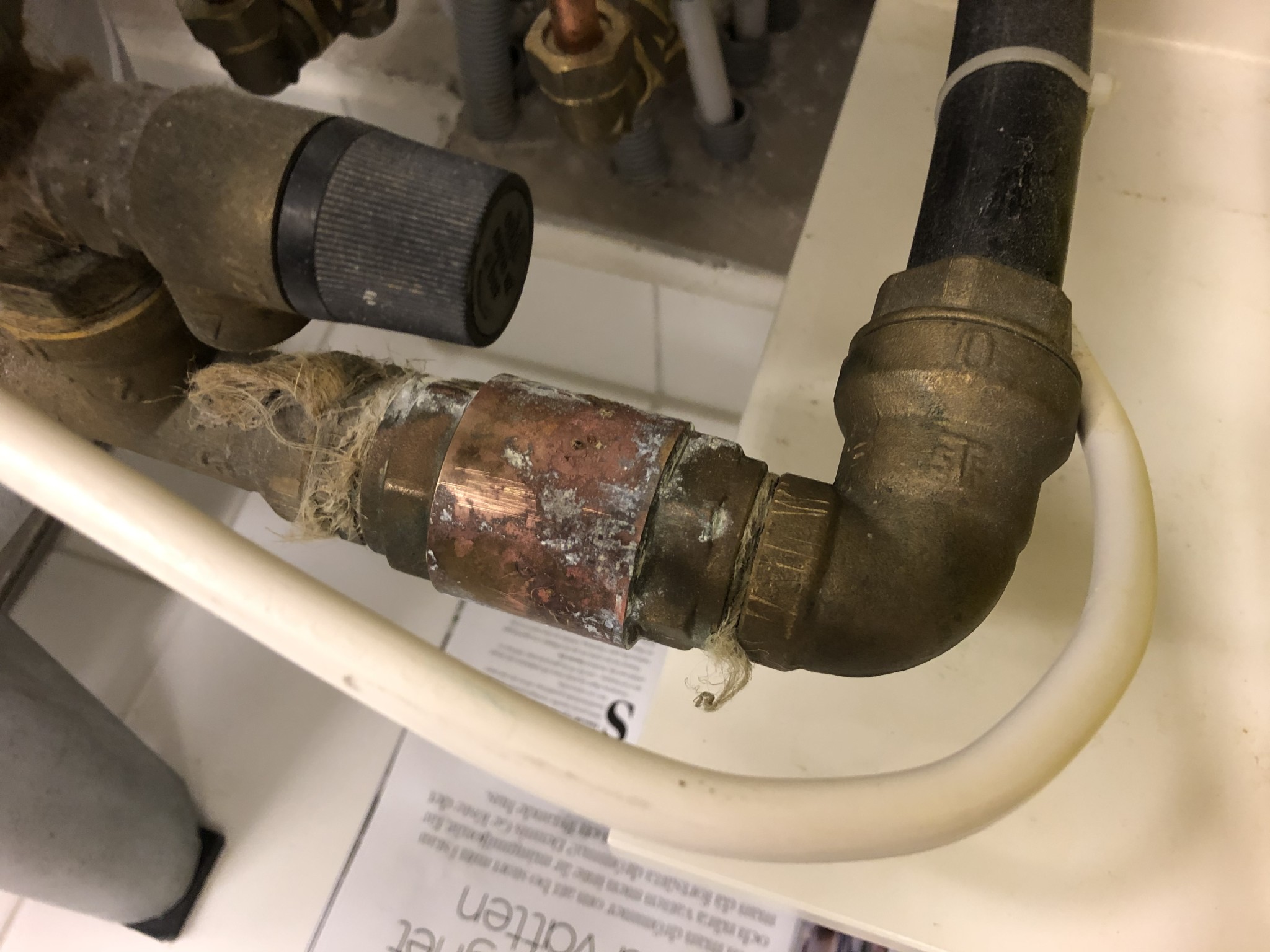 Få isär rördelar innan hydrofor? | Byggahus.se