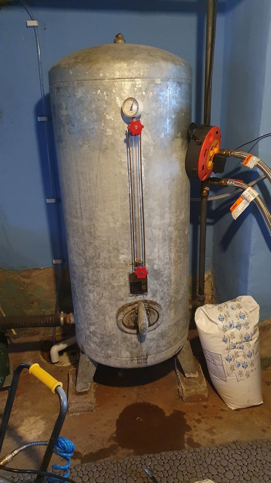 Fylla hydrofor | Byggahus.se