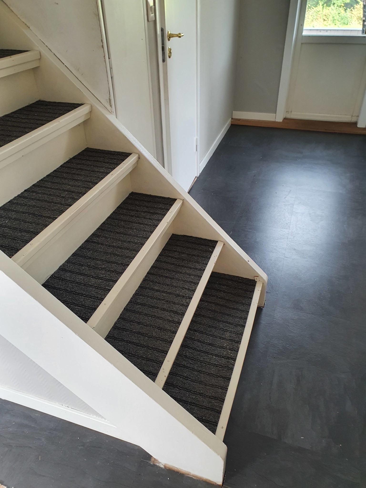 Trappgrind utan vägg | Byggahus.se