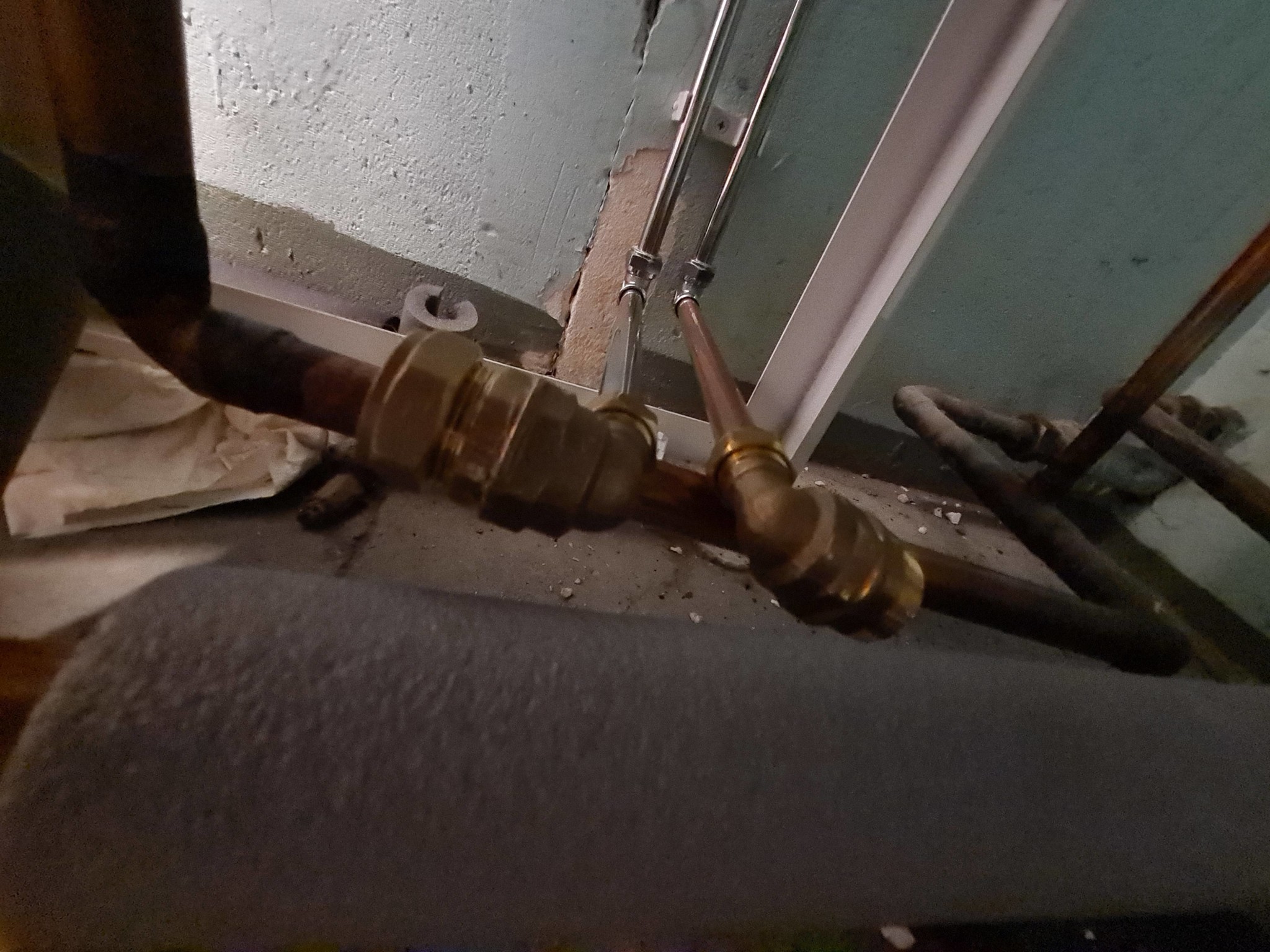 Installation av luft/vatten värmepump | Byggahus.se