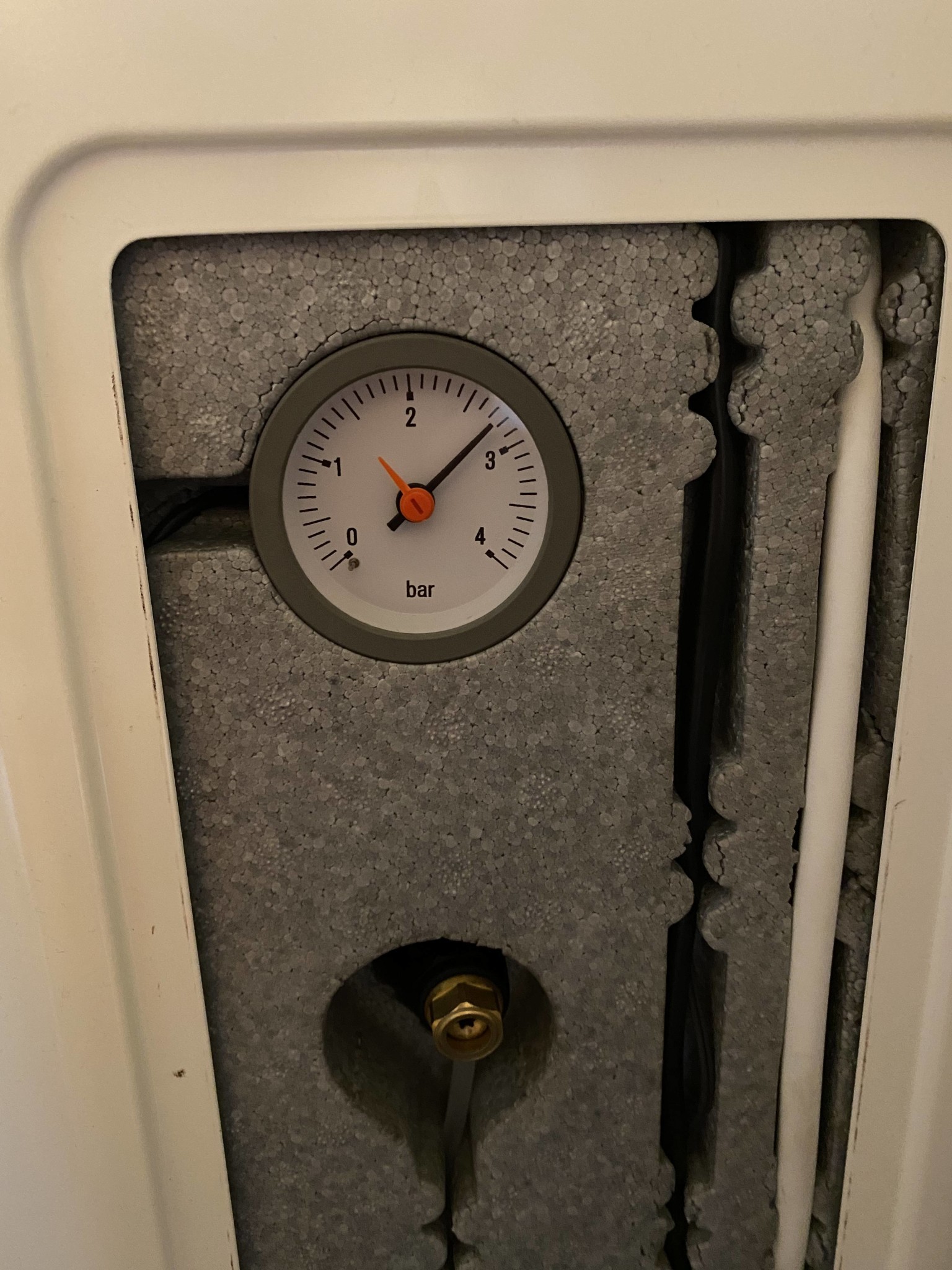 Ökande tryck Nibe F370 | Byggahus.se