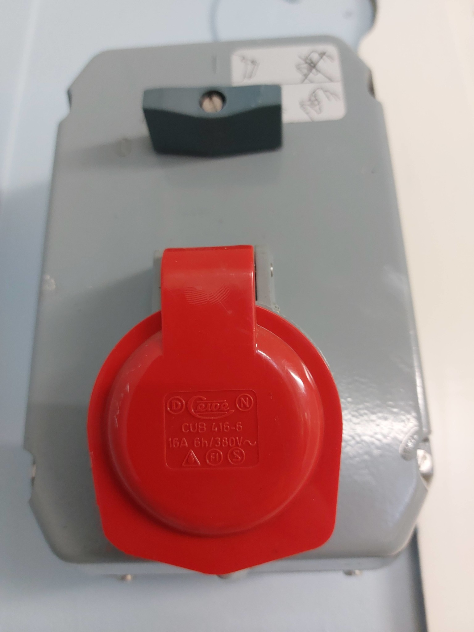 Ladda elbil i detta uttag? | Byggahus.se