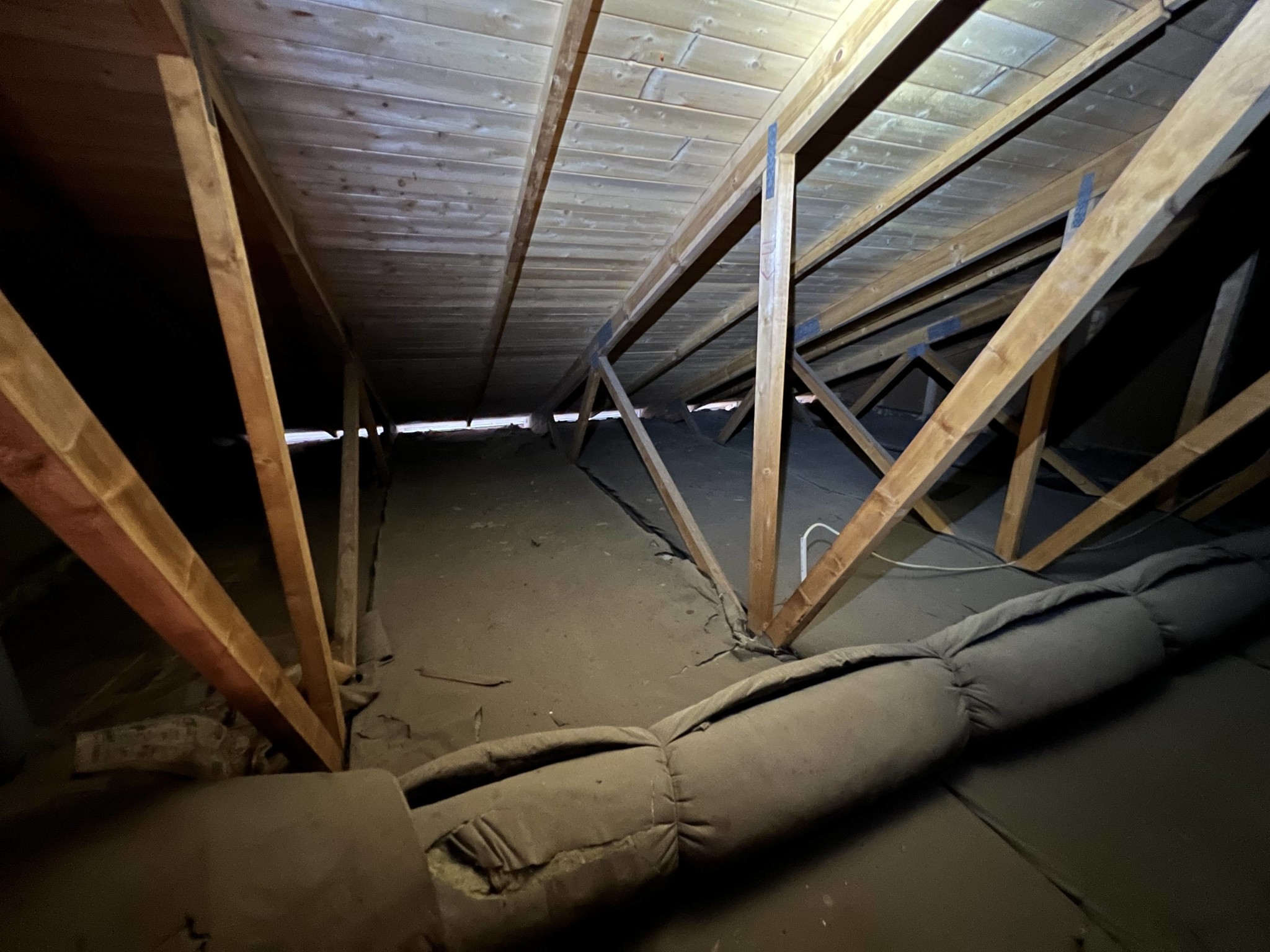 Tilläggisolering vind - funderingar | Byggahus.se