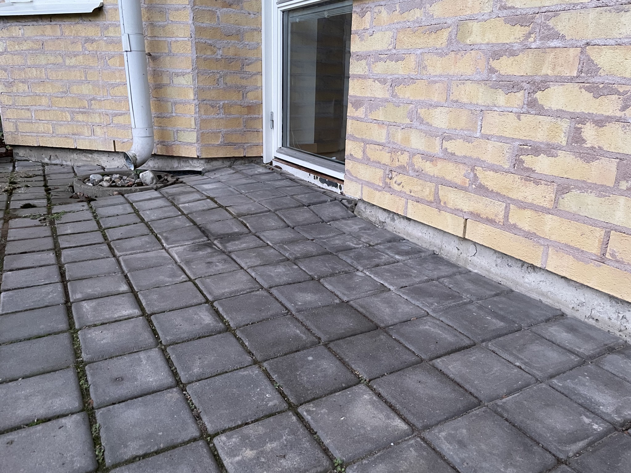 Flytande altangolv på Stenplattor | Byggahus.se