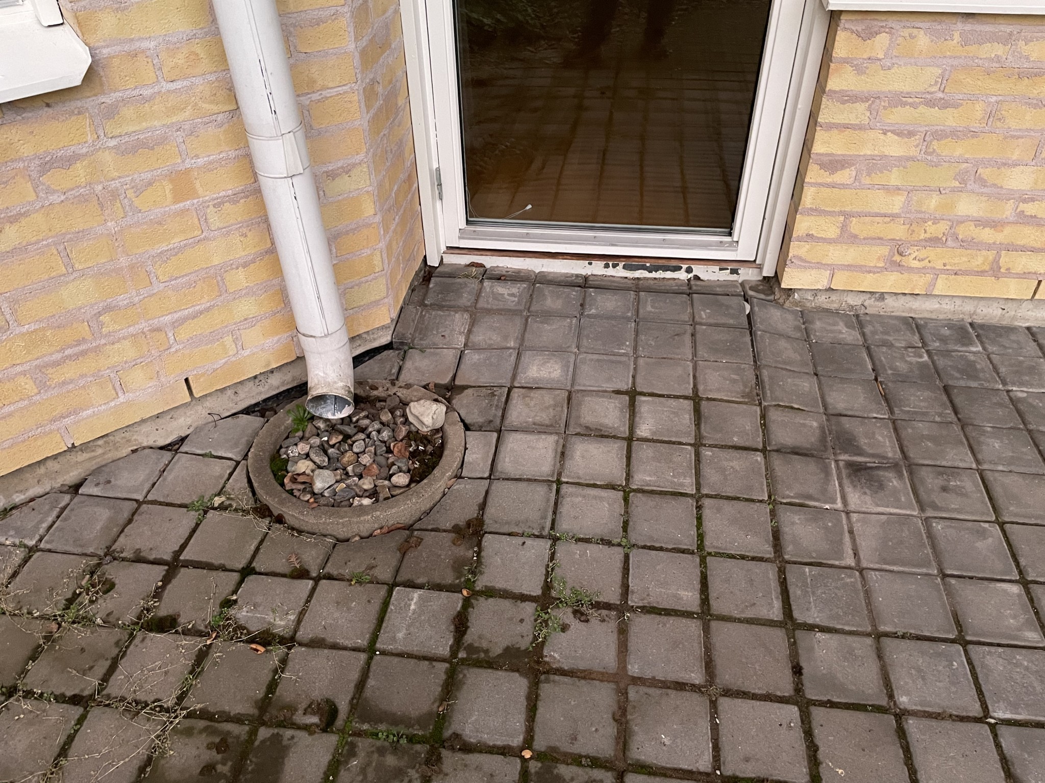 Flytande altangolv på Stenplattor | Byggahus.se