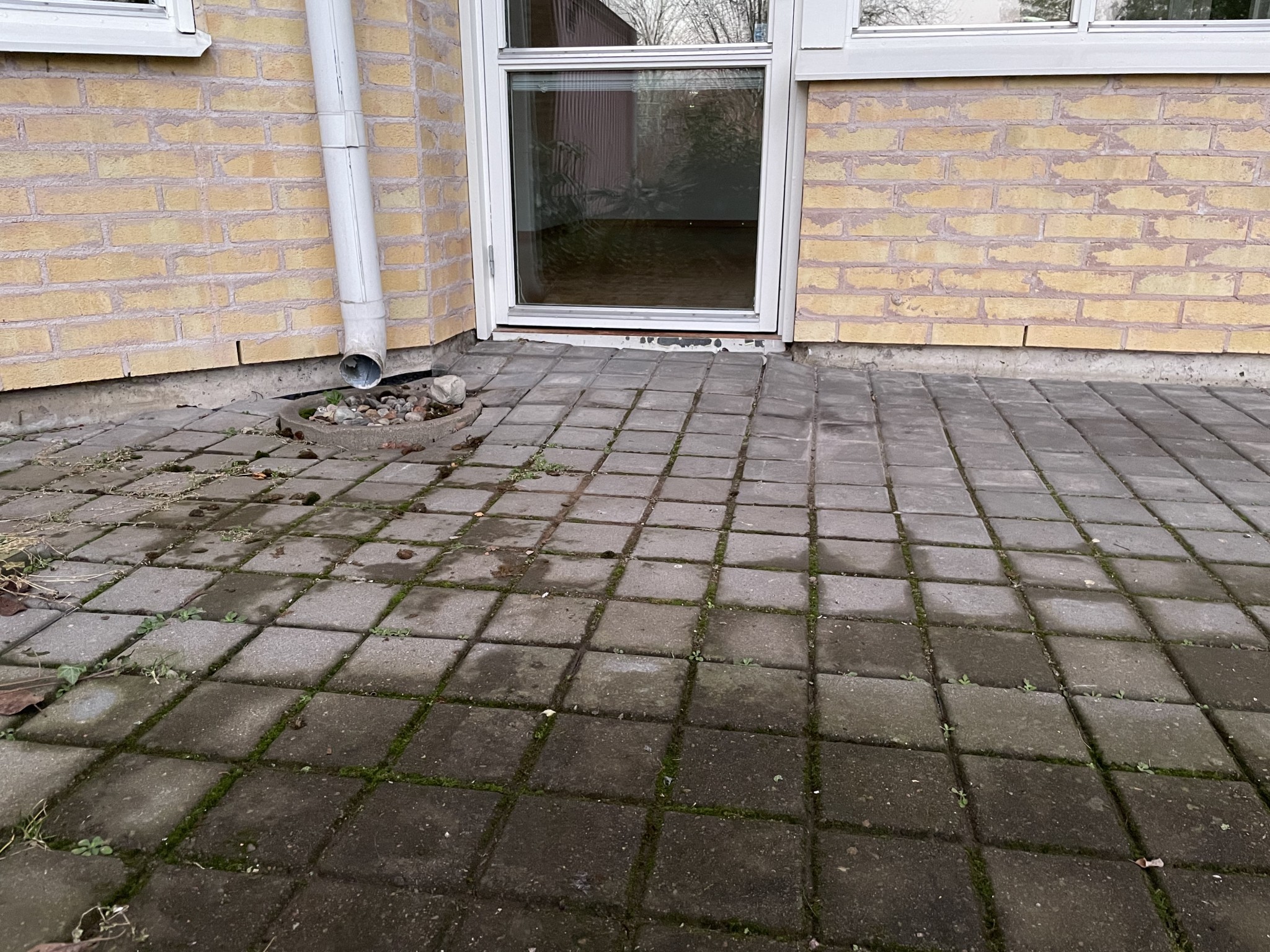 Flytande altangolv på Stenplattor | Byggahus.se