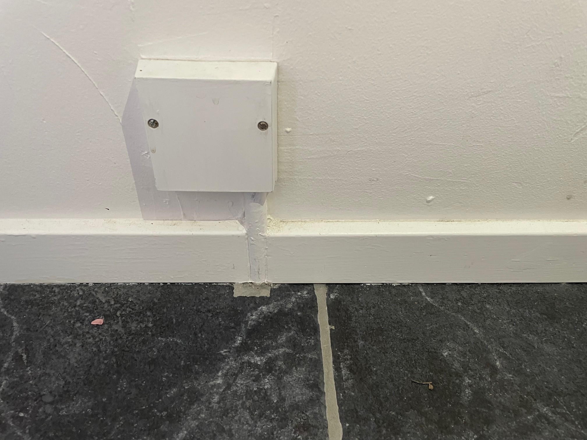 Ta bort element från golv | Byggahus.se