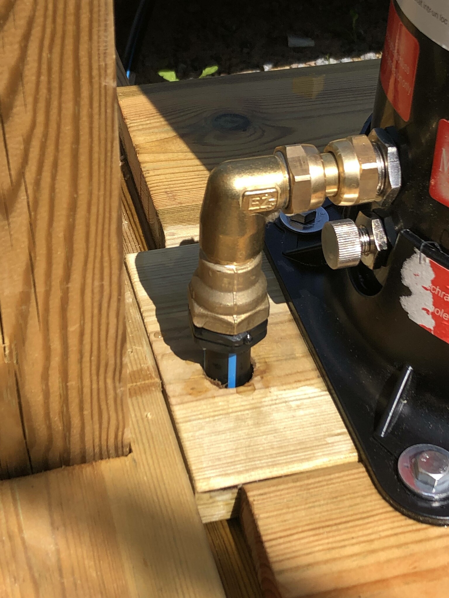 Dimension PEM-slang i trädgårn | Byggahus.se