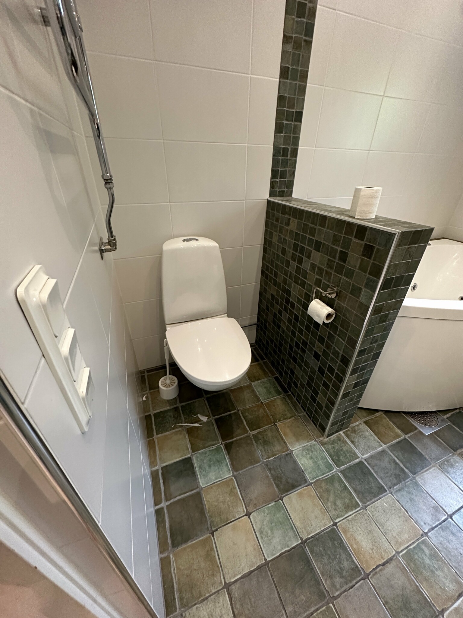 Dela badrum, hur hanteras avlopp? | Byggahus.se