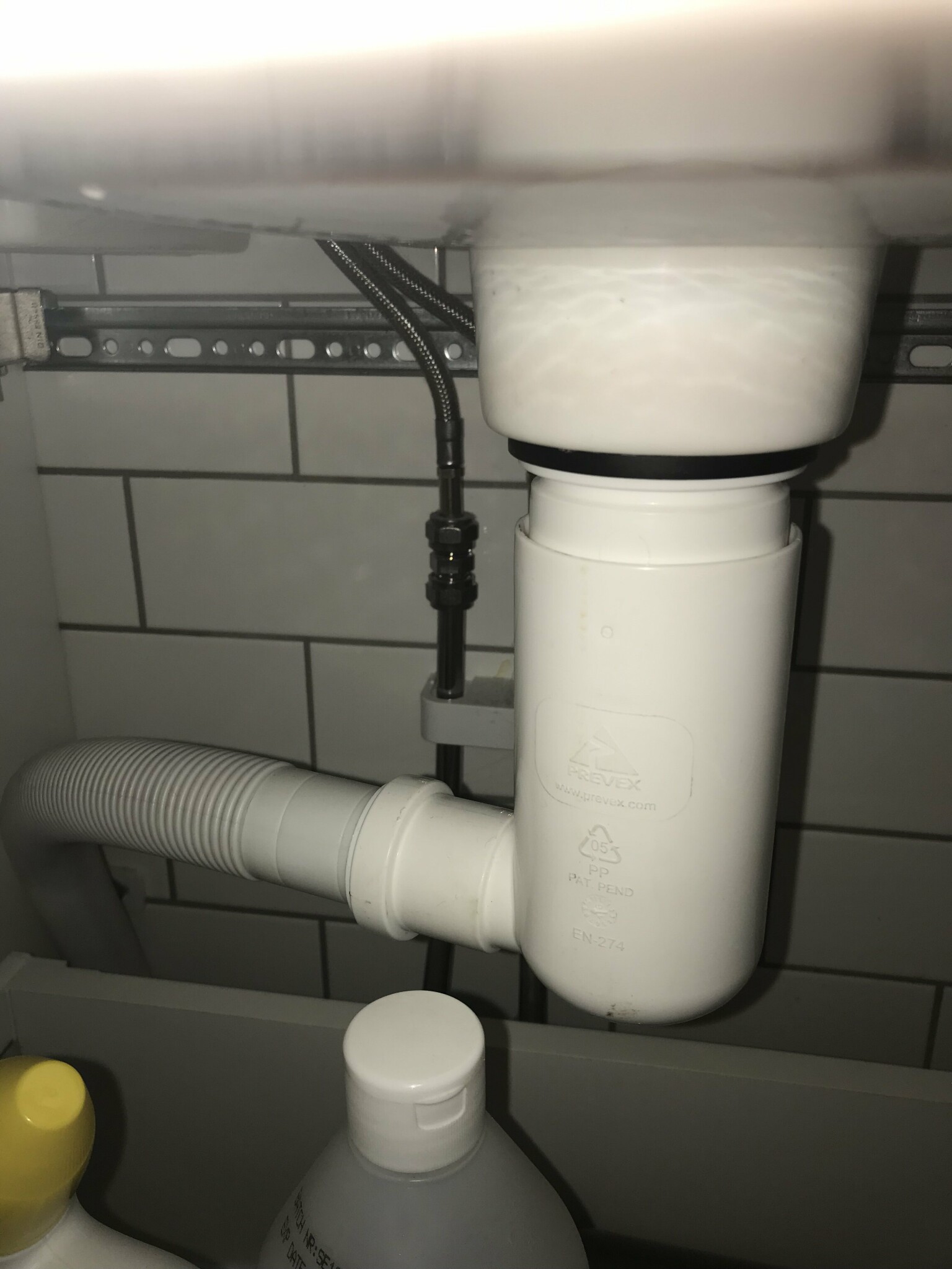 Kraftig avloppslukt i nyköpt hus! | Sida 7 | Byggahus.se