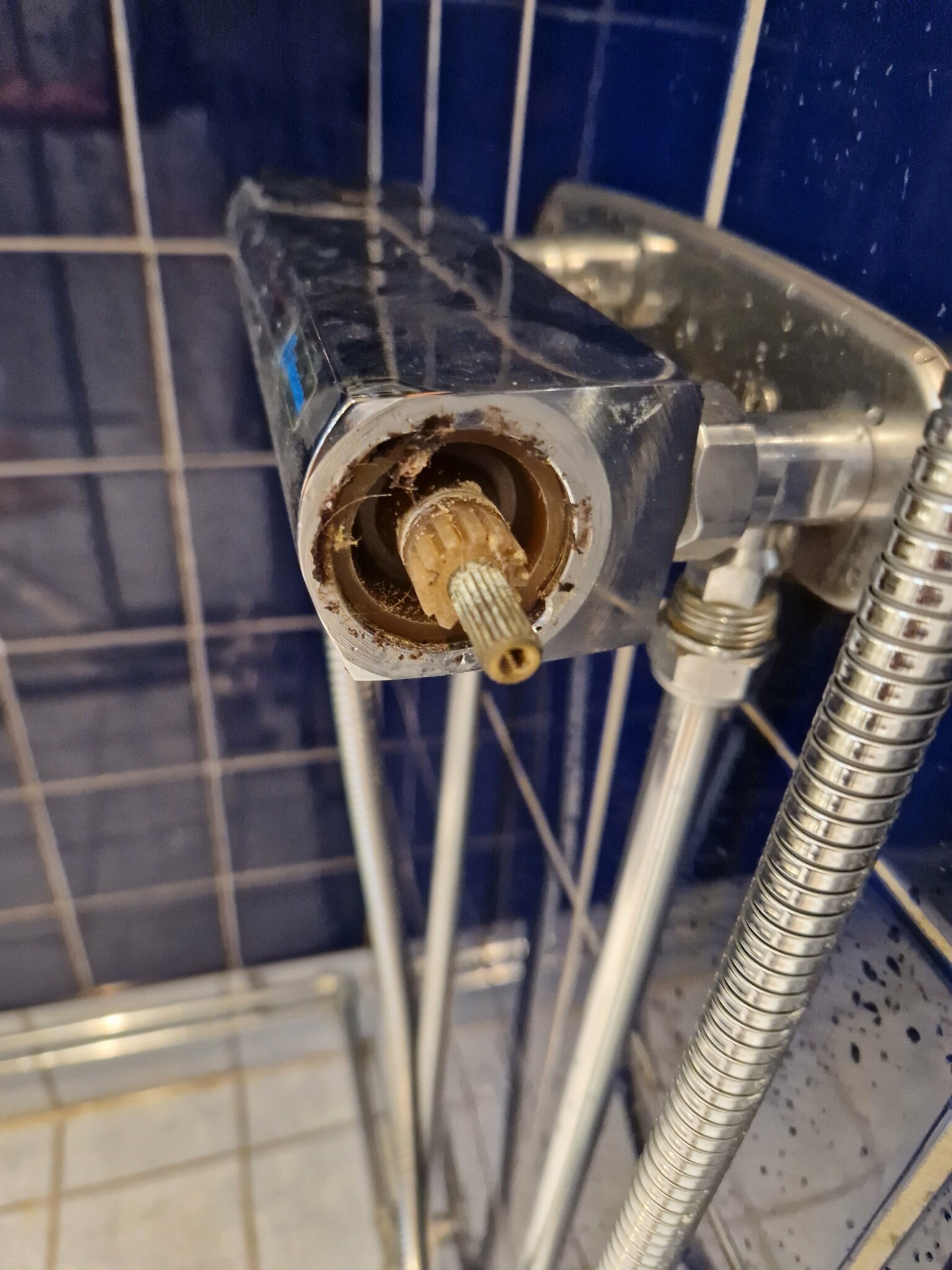 Får ej loss termostat i gammal blandare (Gustavsberg/Vårgårda ...