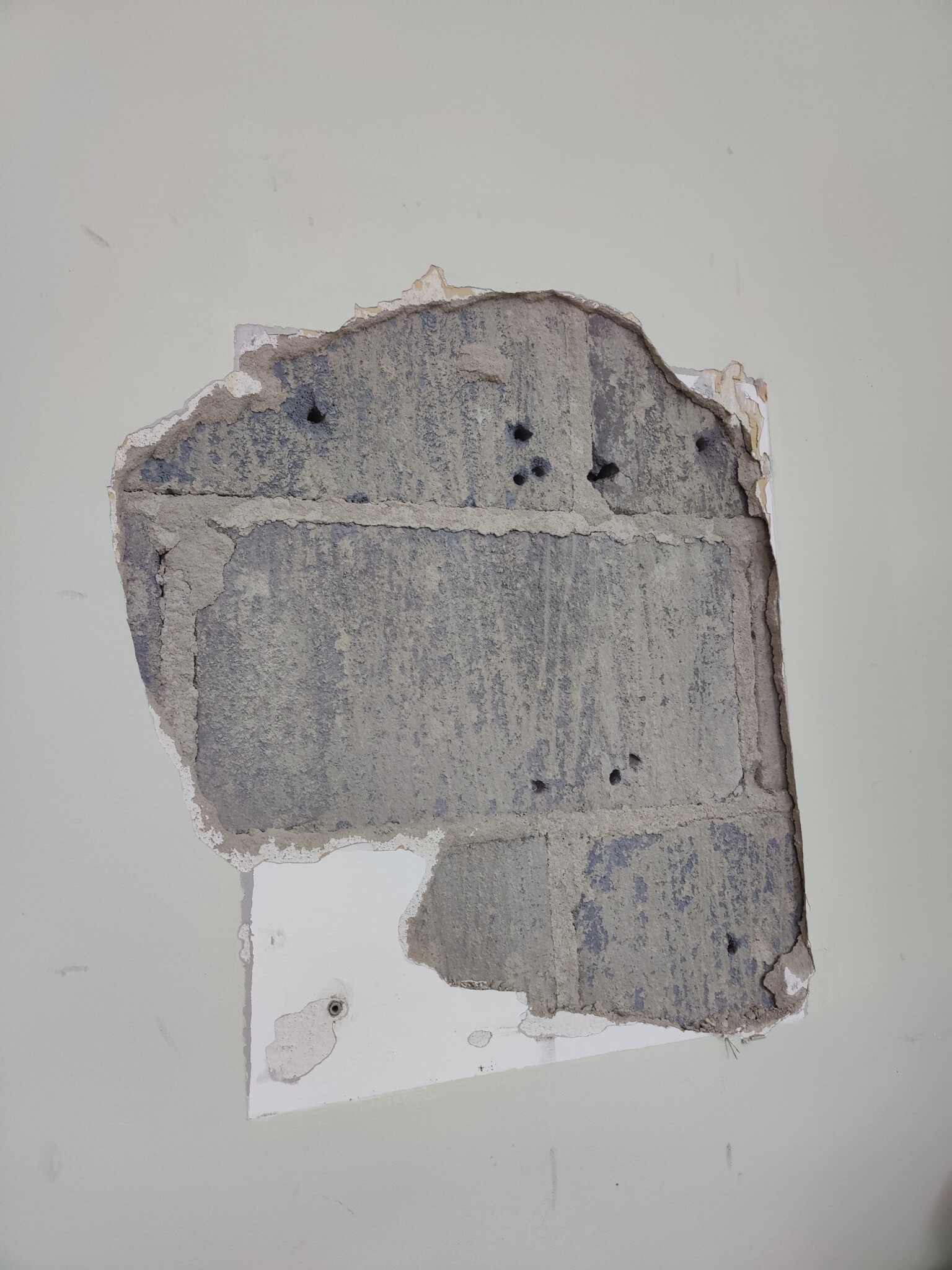 Vad ska man spackla ett sådant hål med? | Byggahus.se