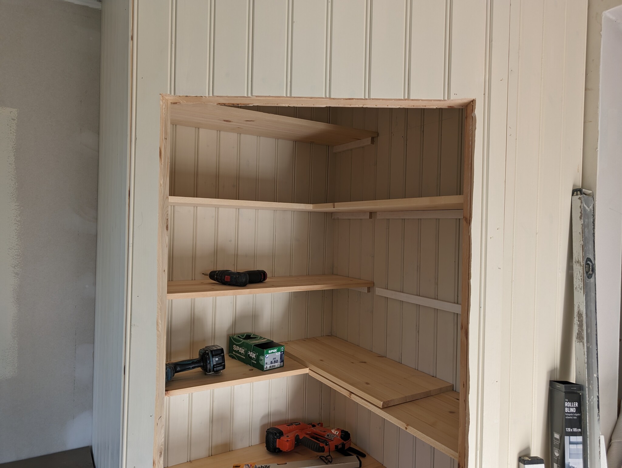 Hyllplan utan konsoler | Byggahus.se