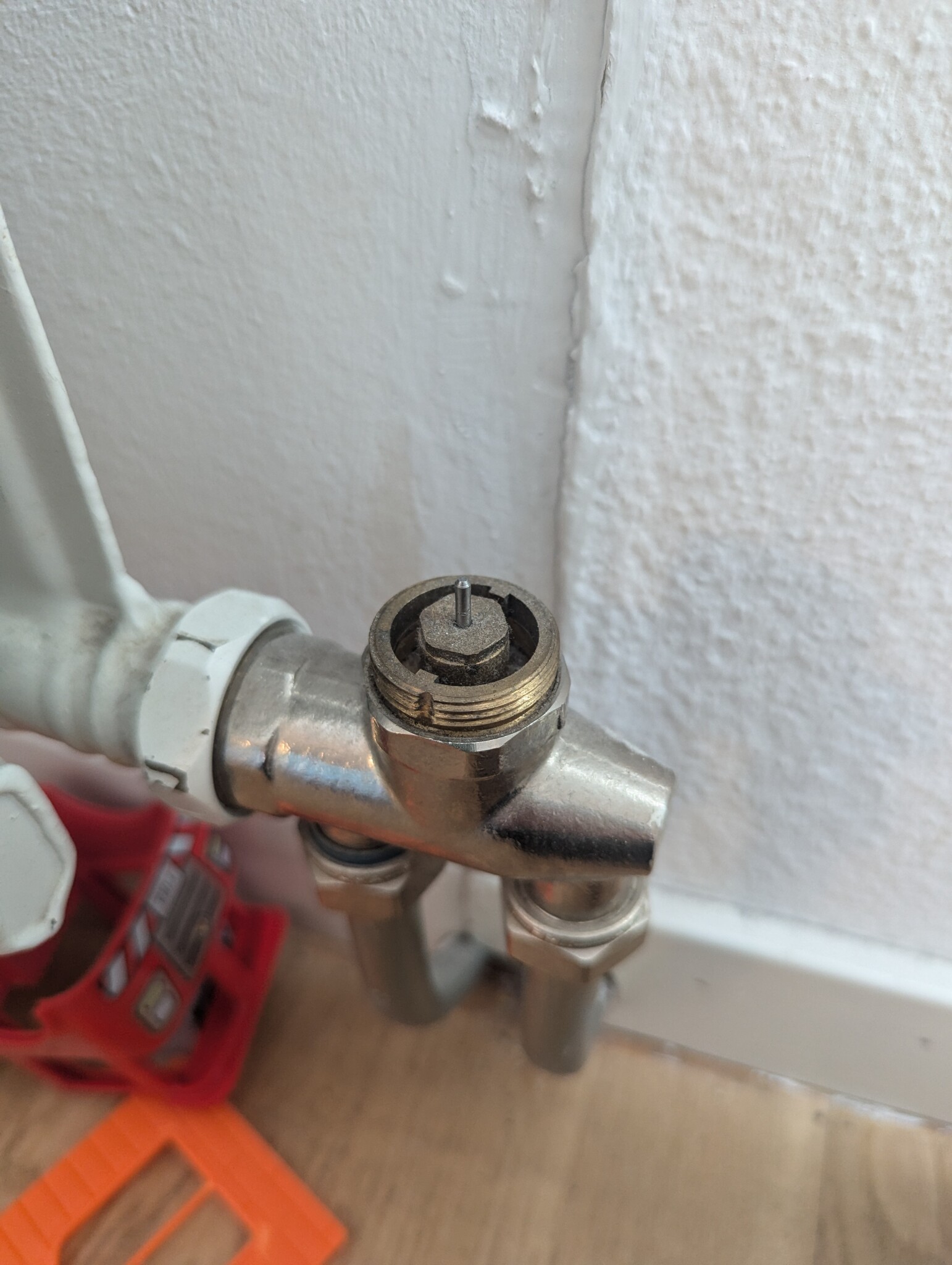 Termostat till gammal radiator | Byggahus.se