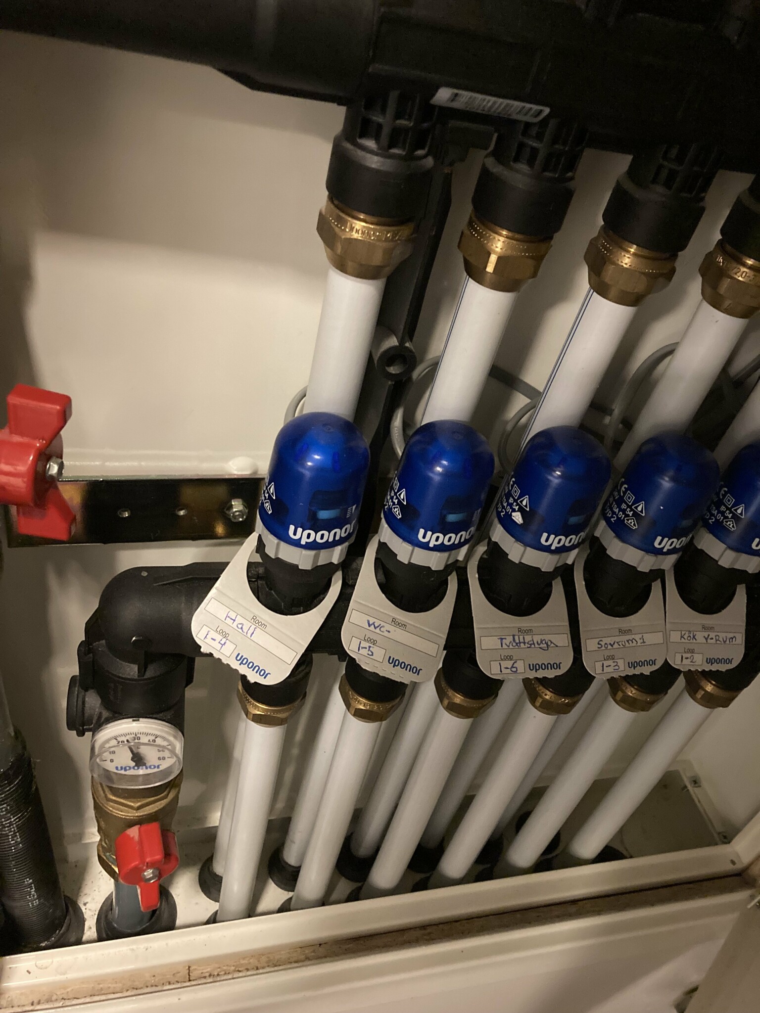 Hjälp med justering Uponor golvvärme | Byggahus.se