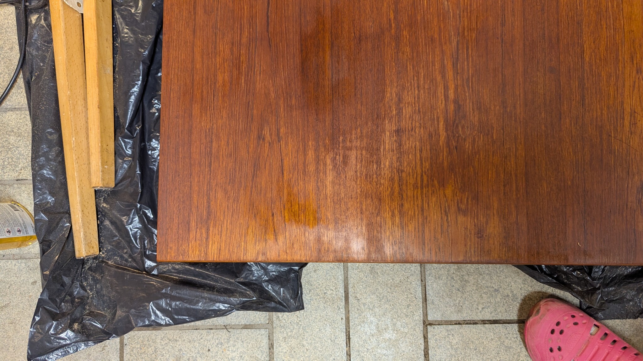 Hur slipar man teakbord | Byggahus.se