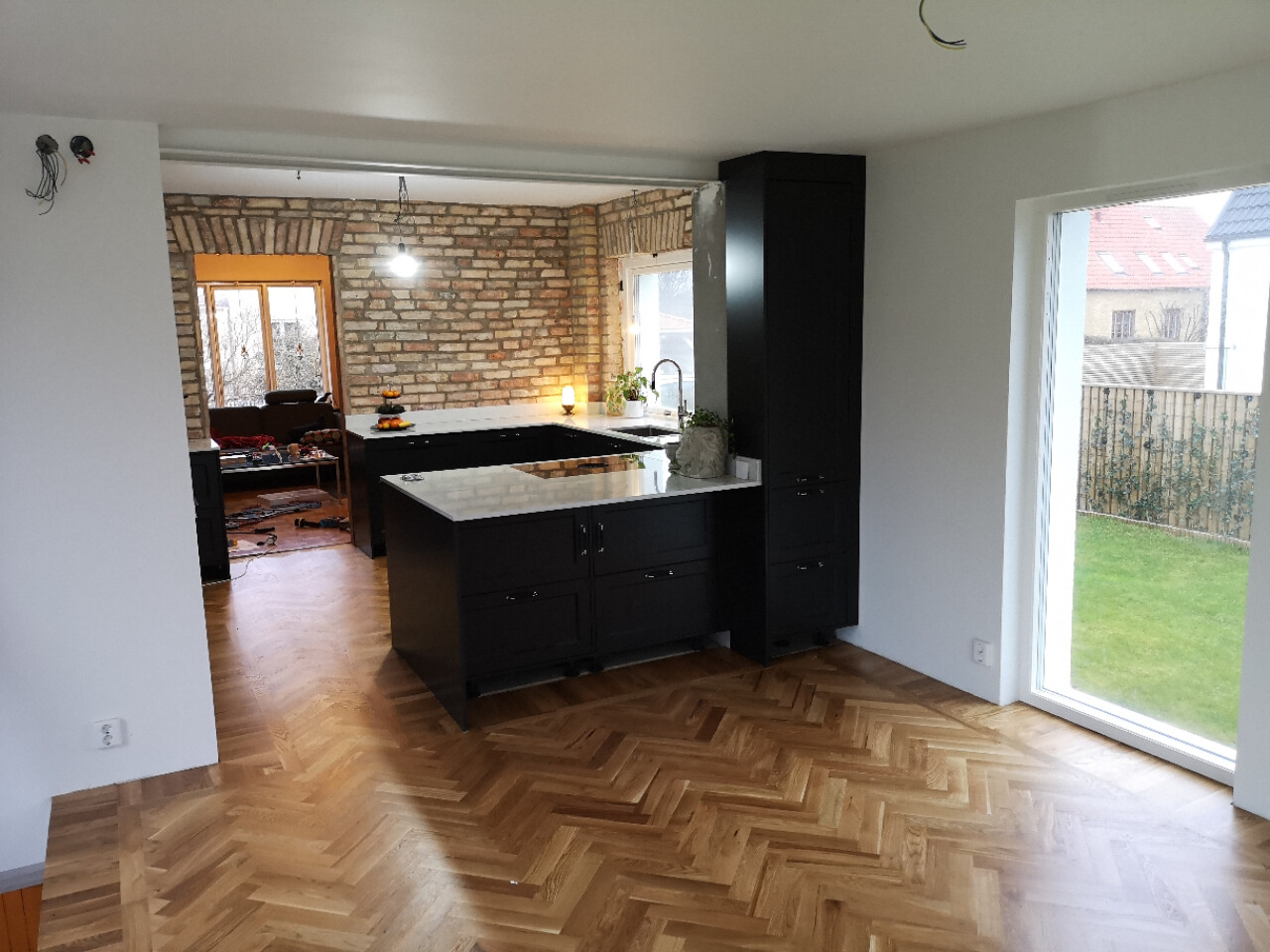 Plywood, golvvärme, fiskbensparkett | Byggahus.se