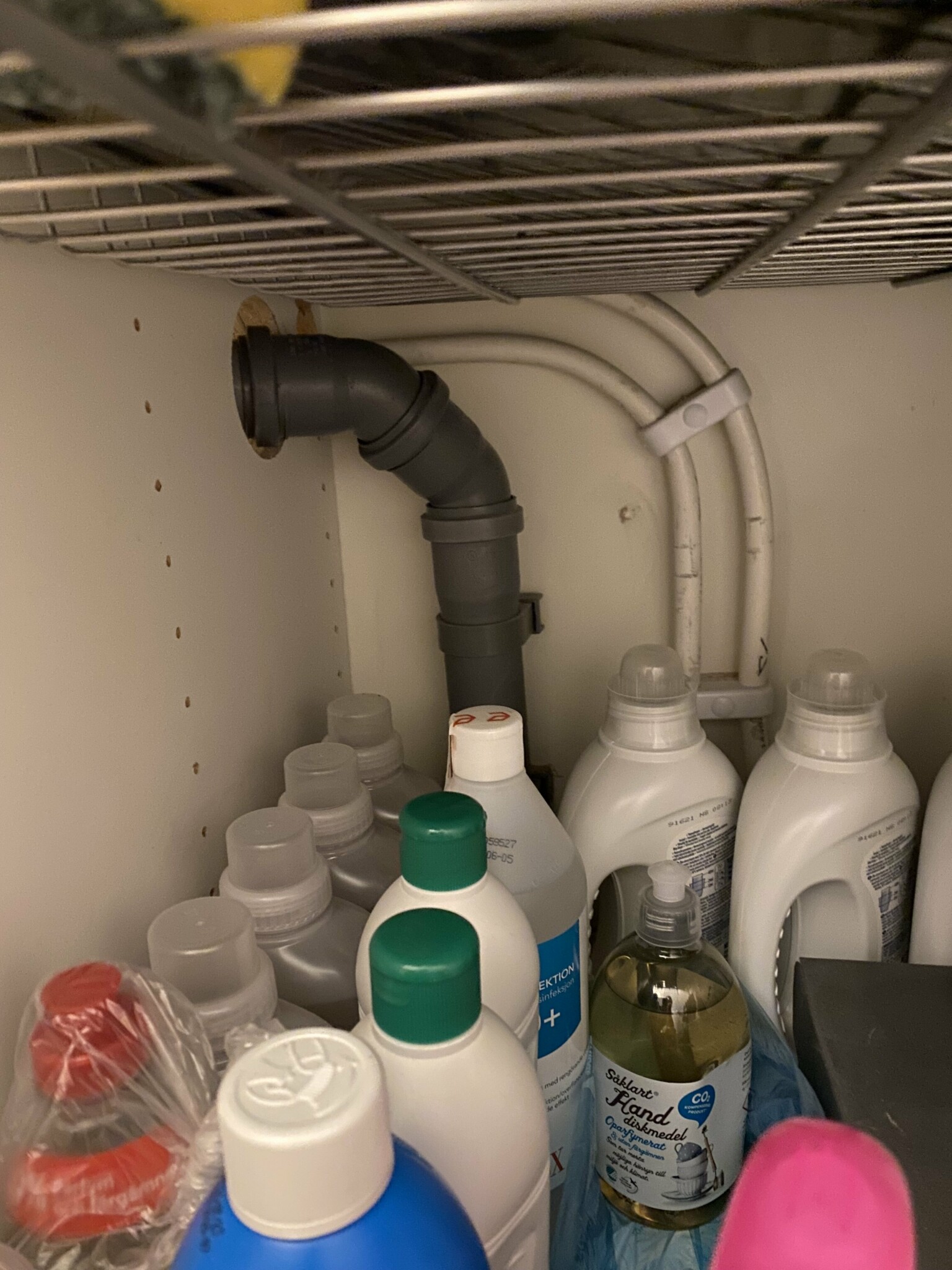 Stopp i avlopp under diskho | Byggahus.se