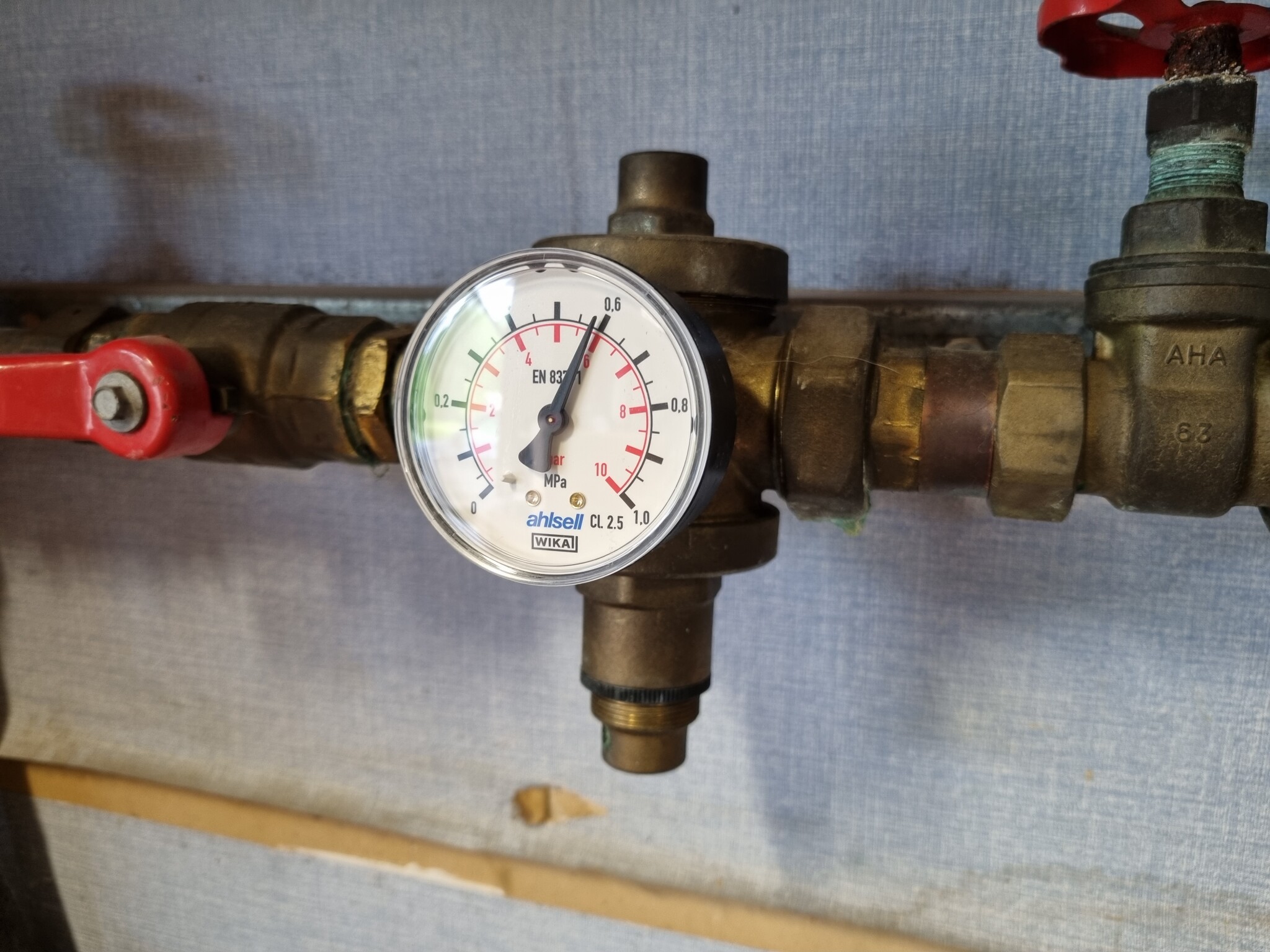 Är detta en tryckreducerare? | Byggahus.se