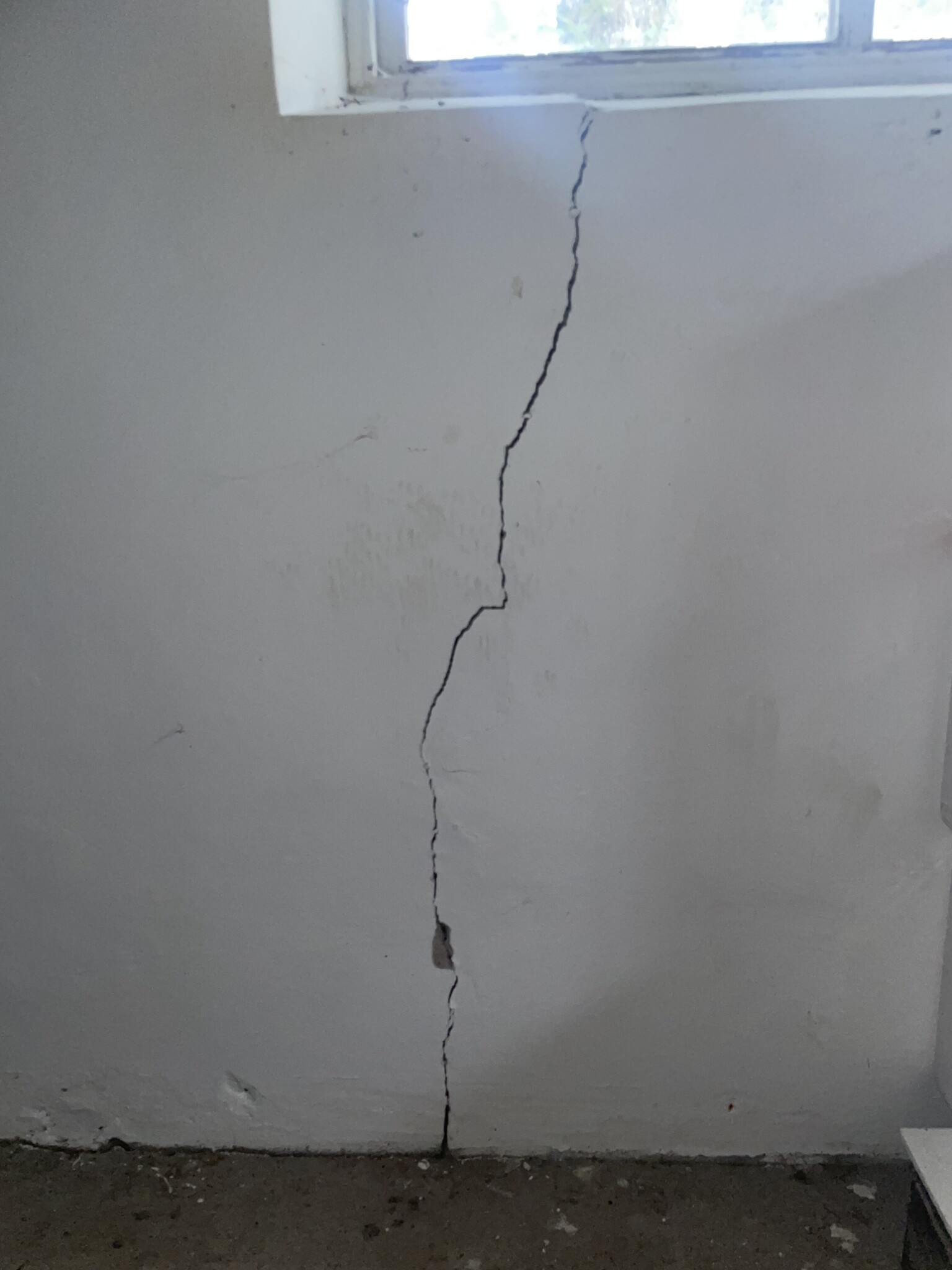 Spricka gammalt stall | Byggahus.se