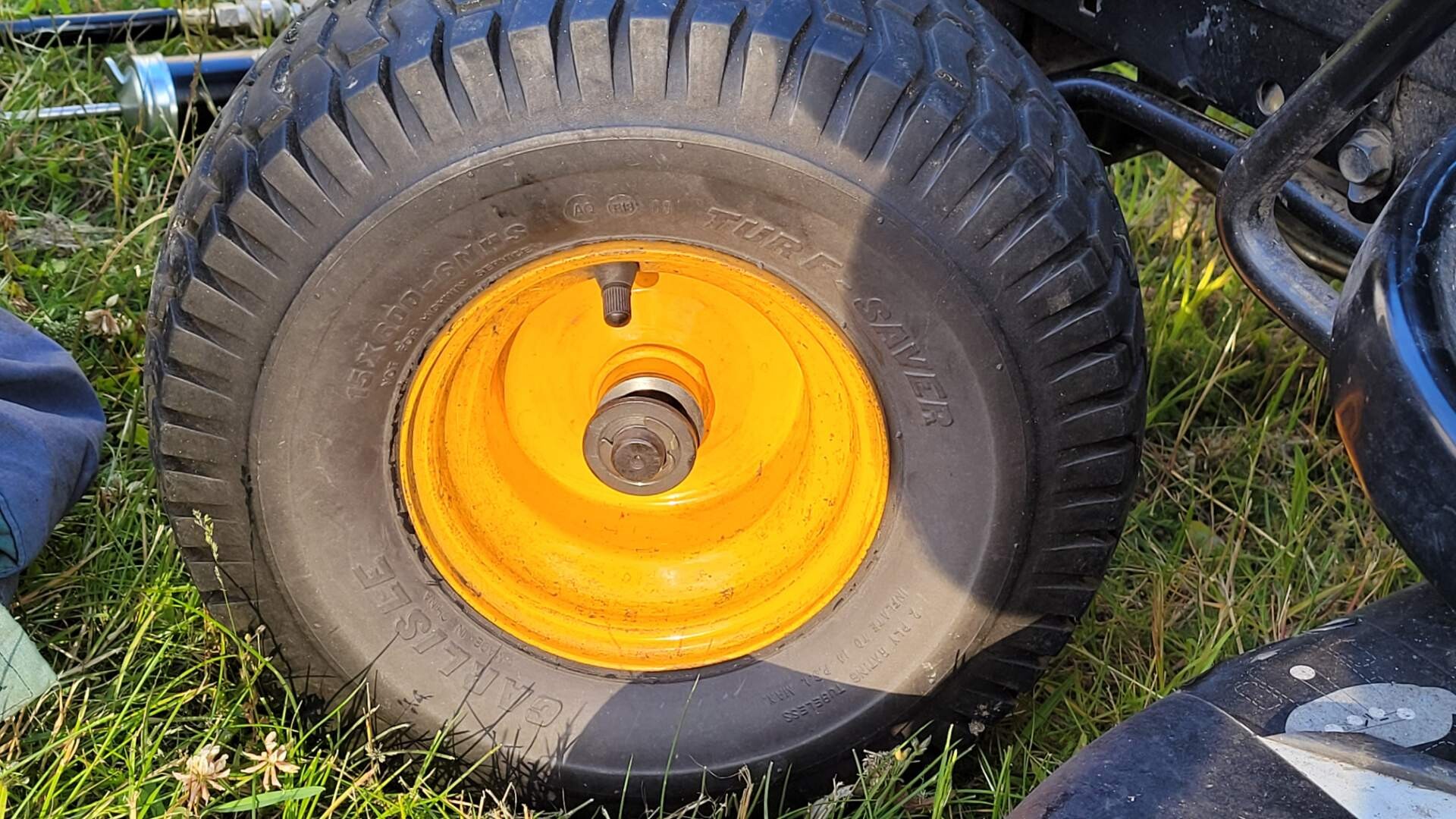 Problem med hjul på gräsklippare | Byggahus.se