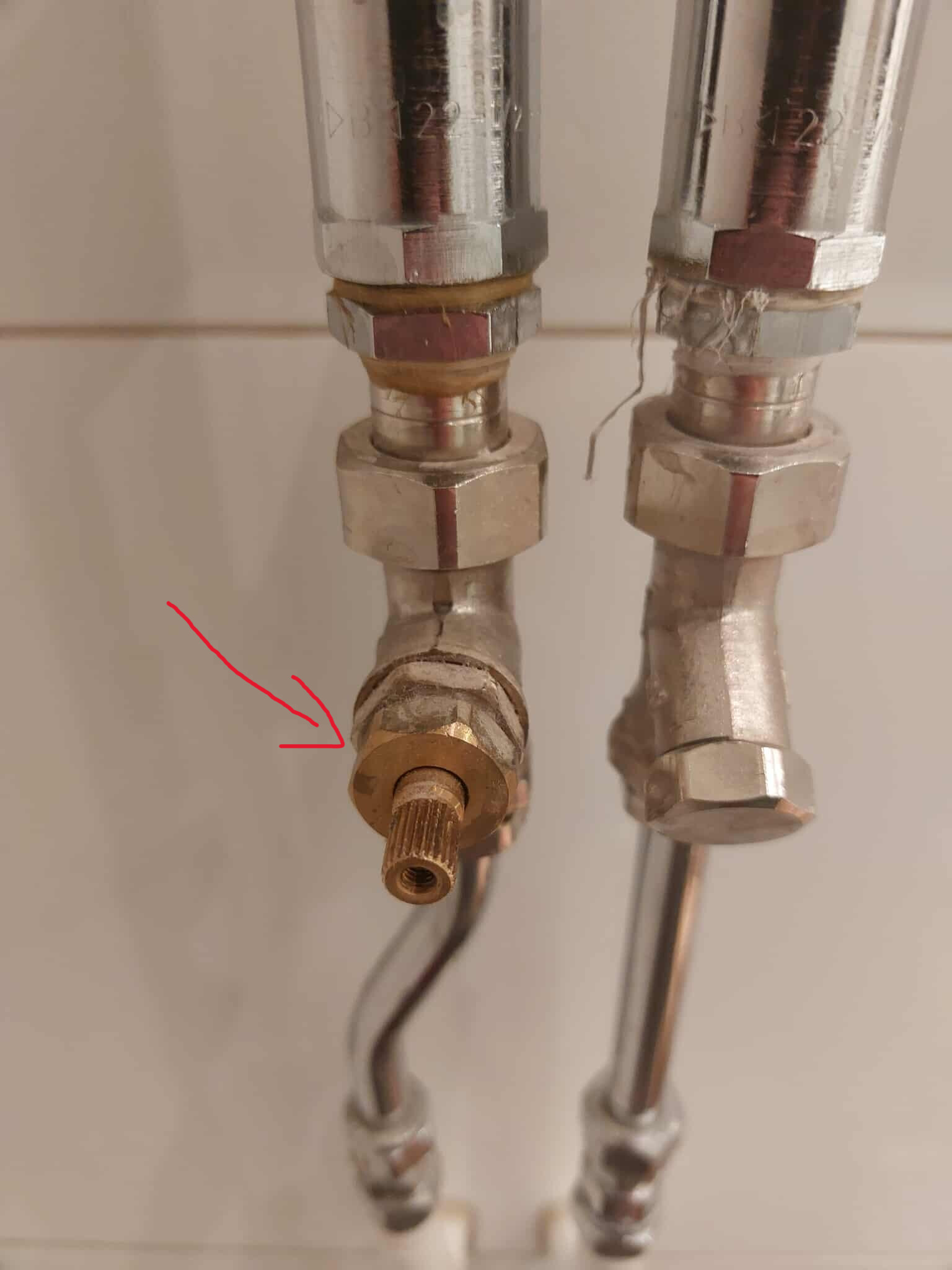 Hur skruvar jag på min handdukstork | Byggahus.se