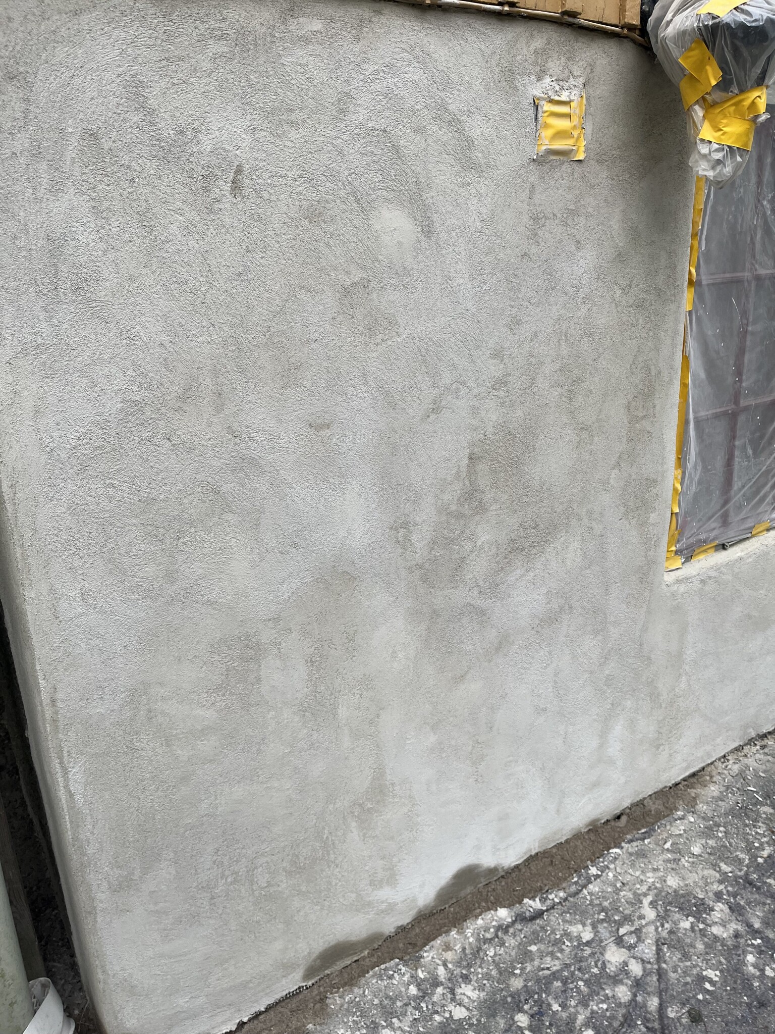 Nypustad sockel gammalt hus - ok finish för målning? | Byggahus.se