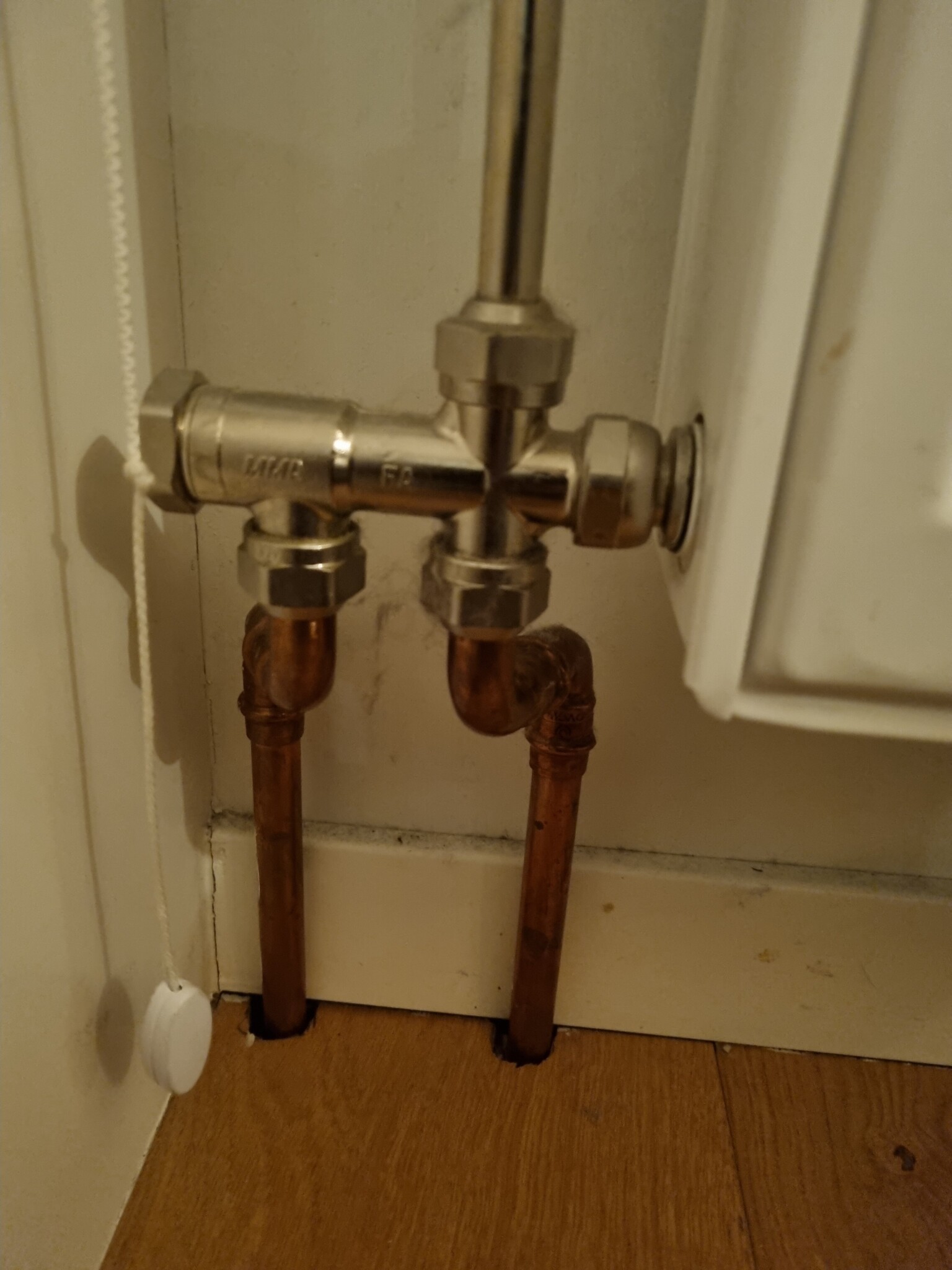 Kallt och varmt vatten i radiator?? | Byggahus.se