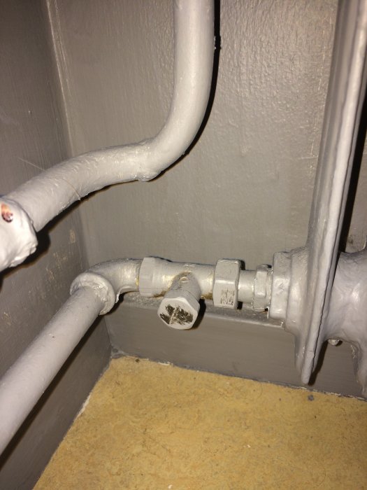 Ta bort vattenburen radiator | Byggahus.se