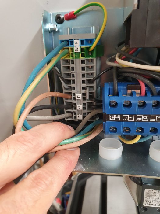 Kabelarea anslutningskabel 3-fas maskin? | Byggahus.se