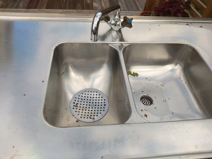 Rör till vask för lite äldre avlopp | Byggahus.se